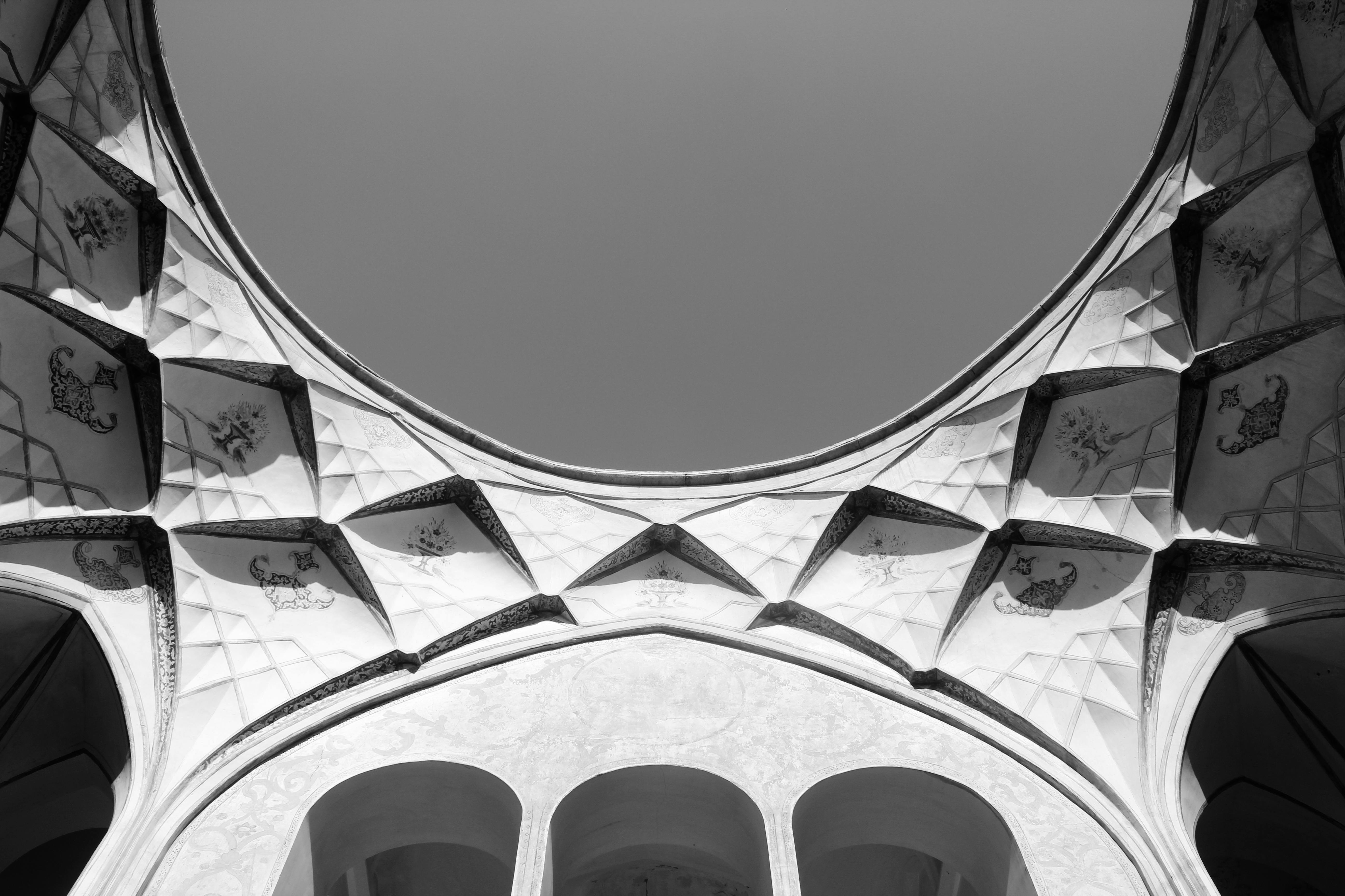 Architectural Geometry in Black and White · Free Stock Photo