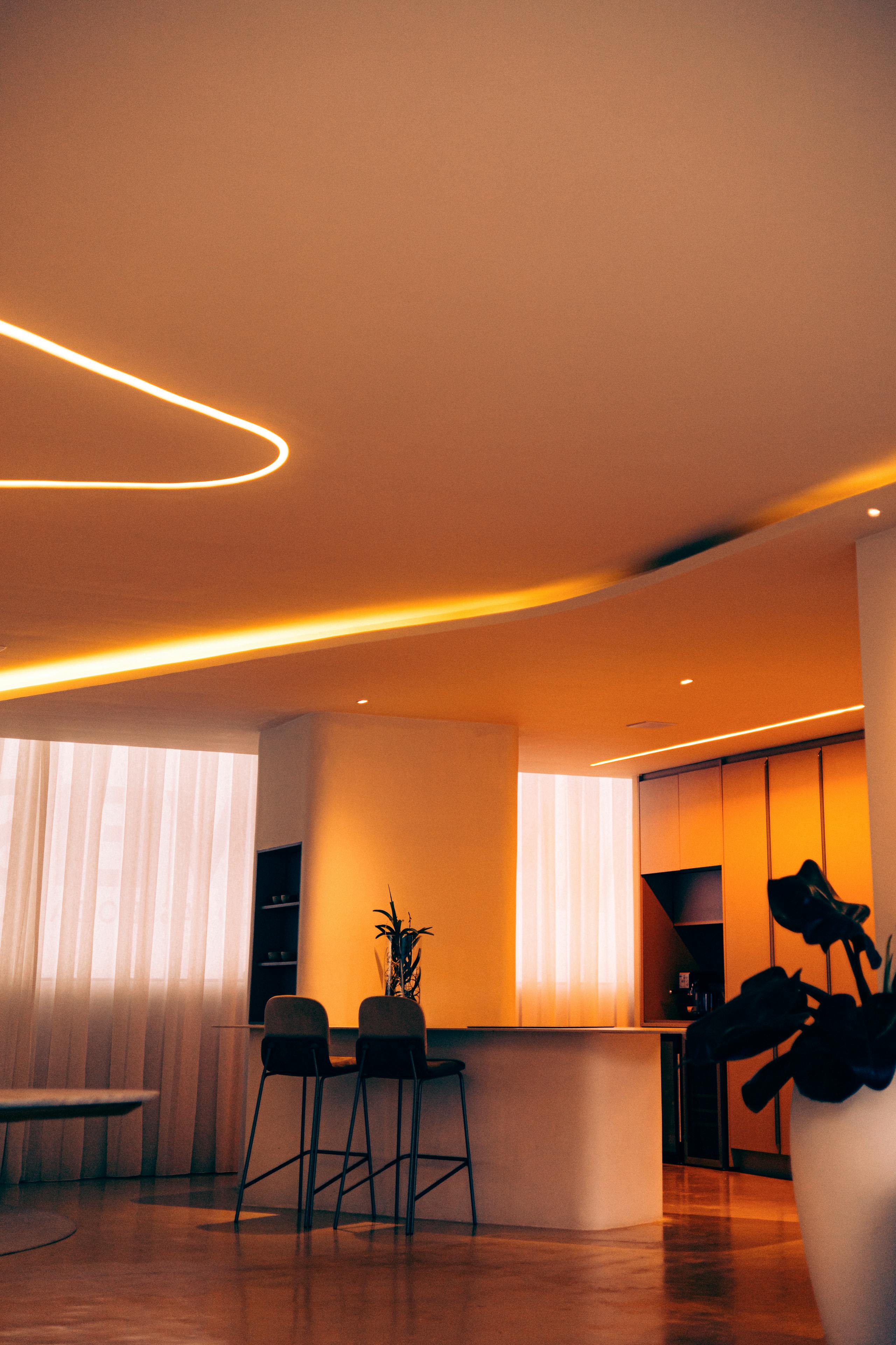 Modern Minimalist Interior with Warm Lighting · Free Stock Photo
