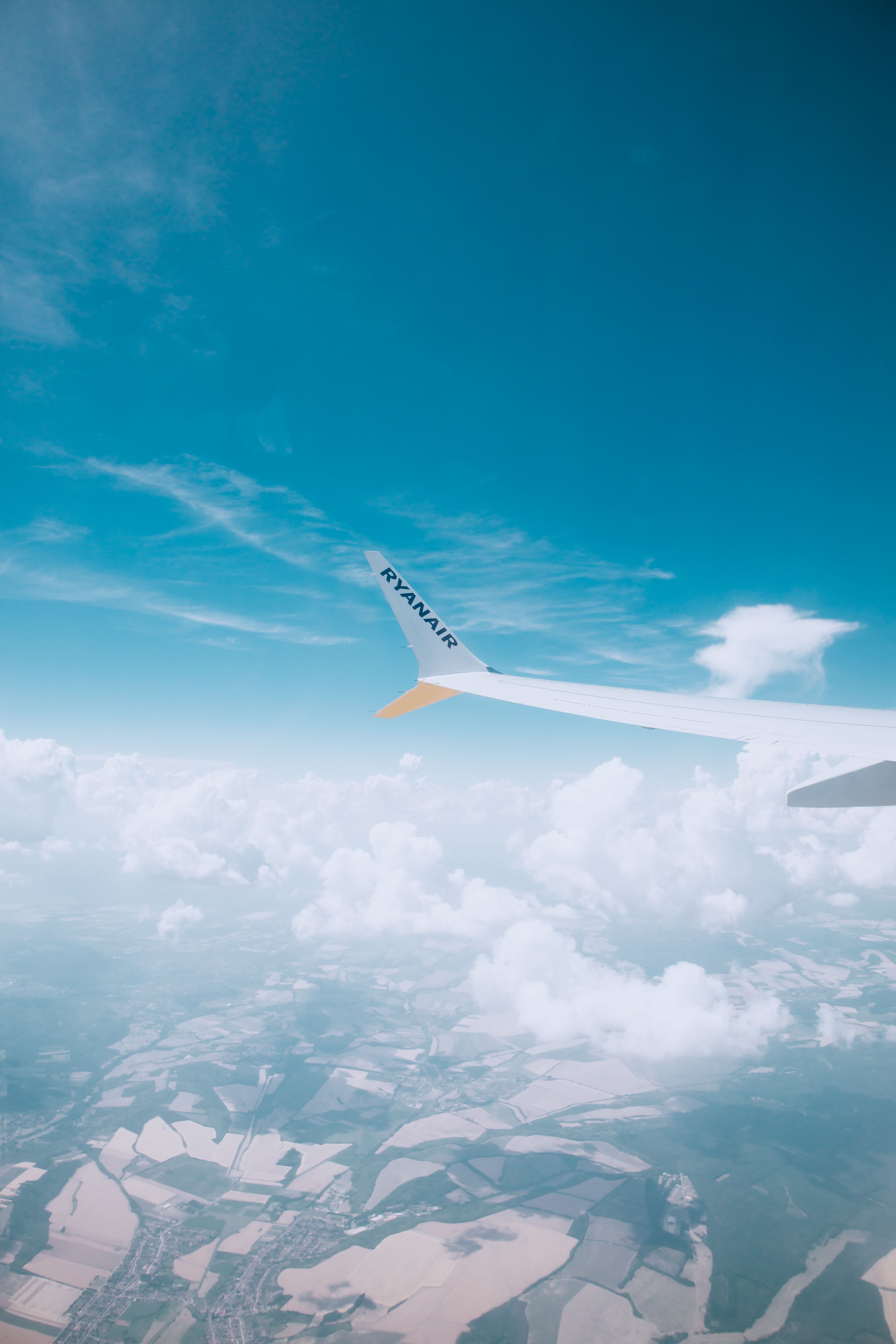 Air Es Photos, Download The BEST Free Air Es Stock Photos & HD Images