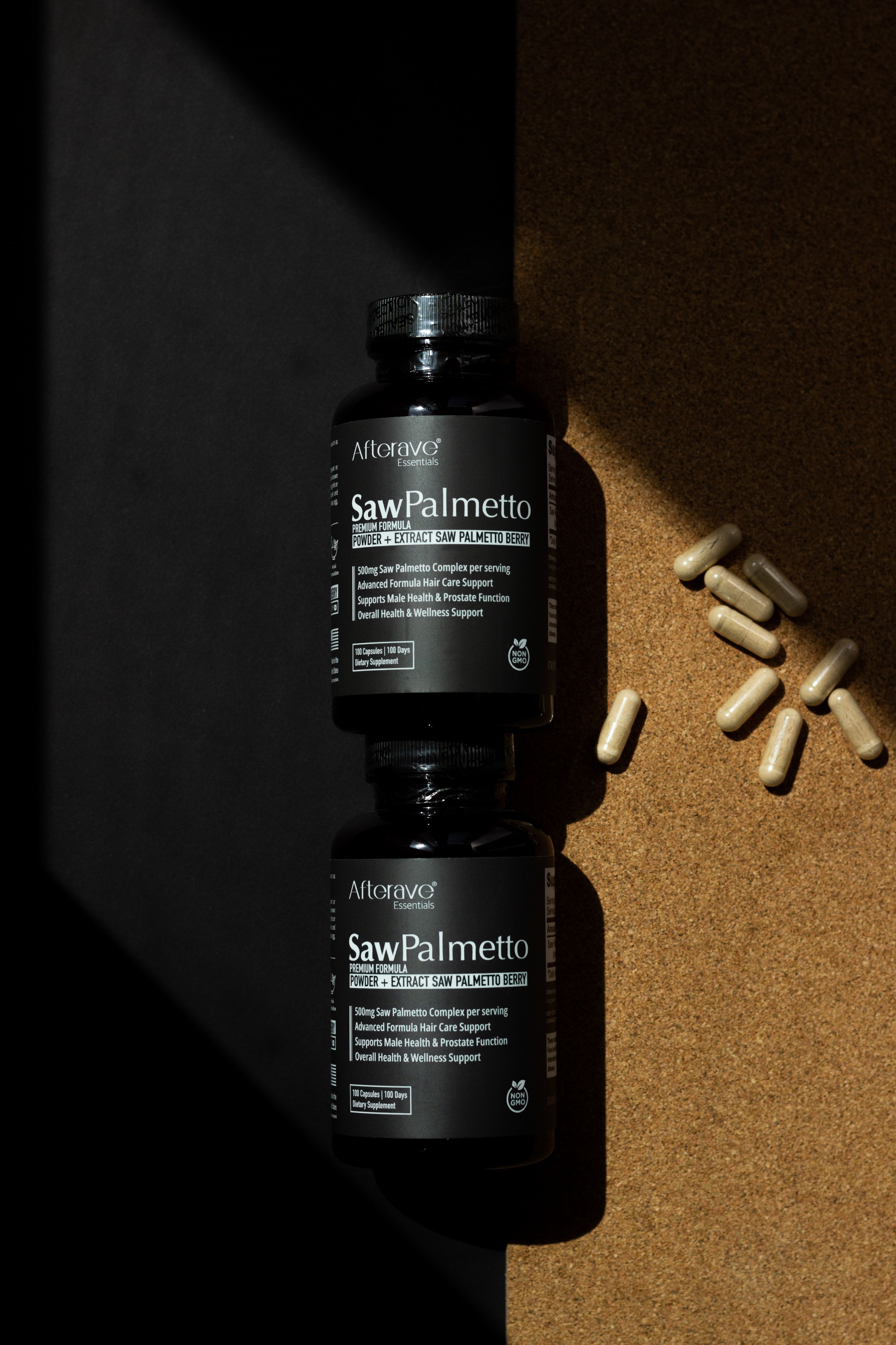 Suplemen Saw Palmetto Dengan Kapsul Di Meja · Foto Stok Gratis