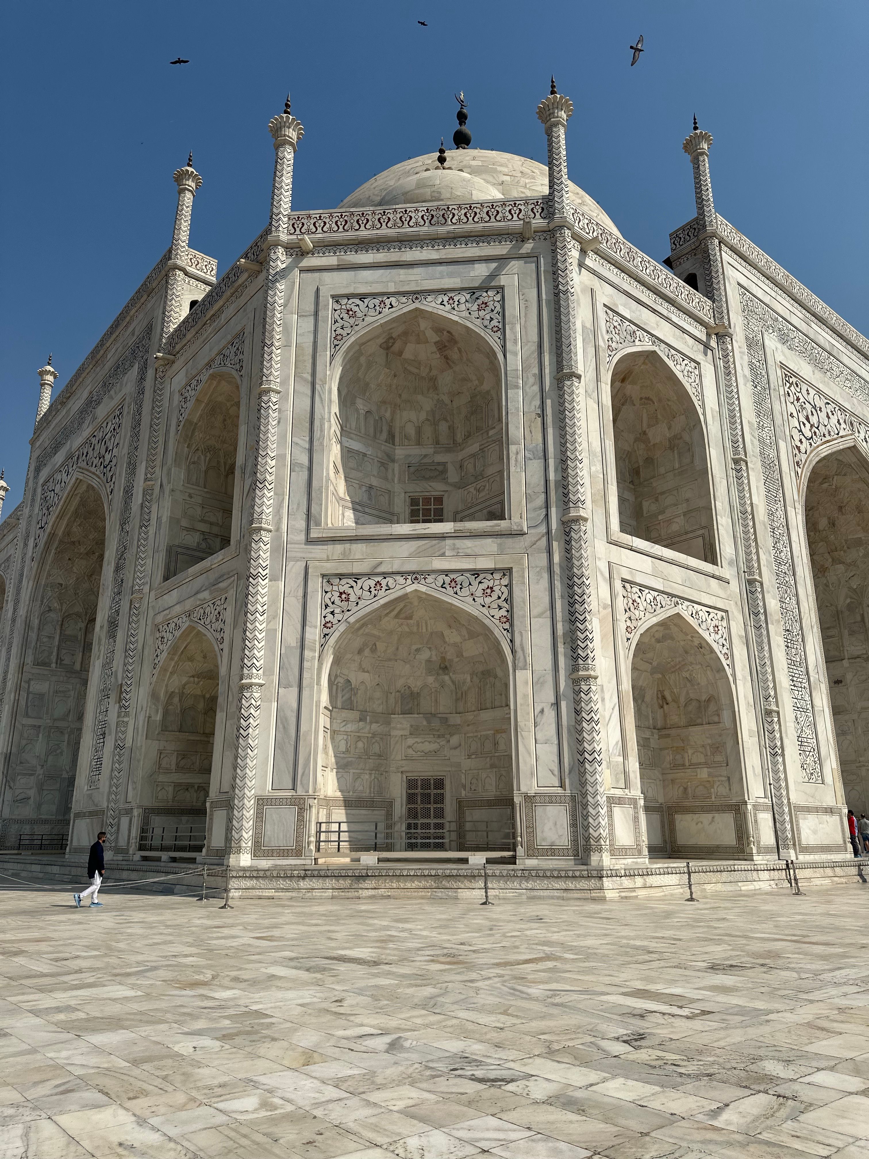 Majestic Side View of the Taj Mahal · Free Stock Photo