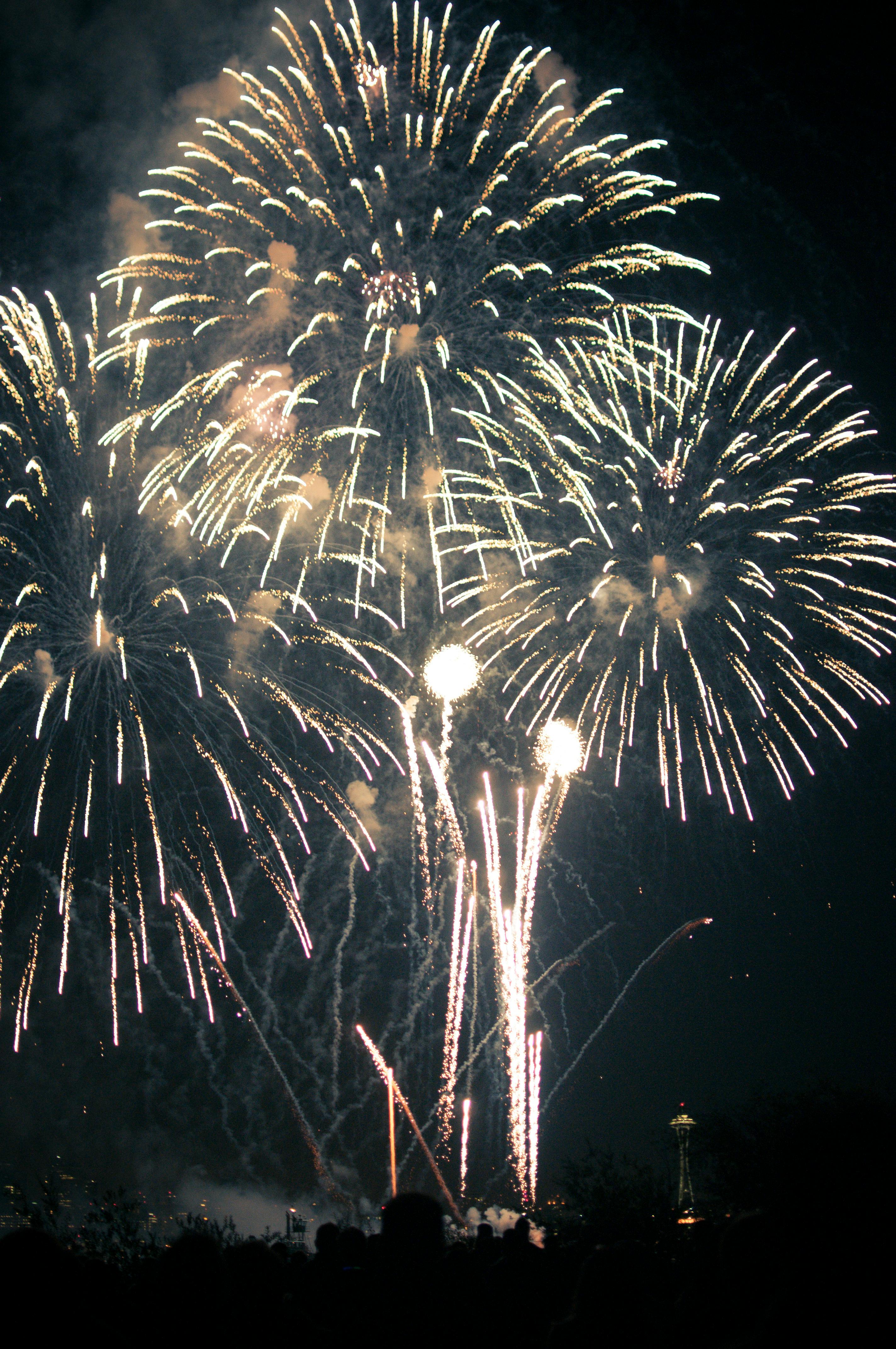 Ballon Explosion Photos, Download The BEST Free Ballon Explosion Stock ...