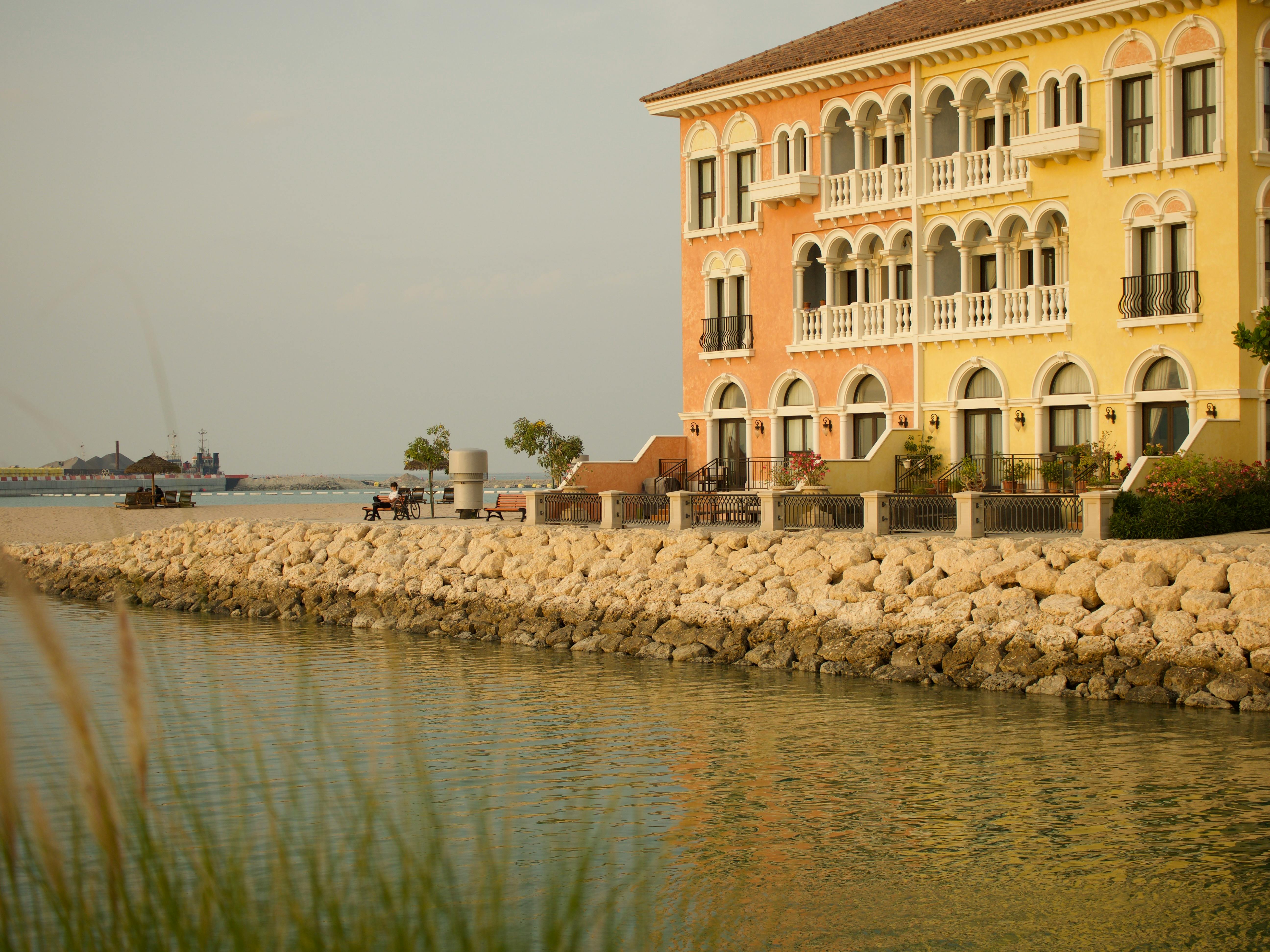 Colorful Waterfront Architecture in Doha, Qatar · Free Stock Photo