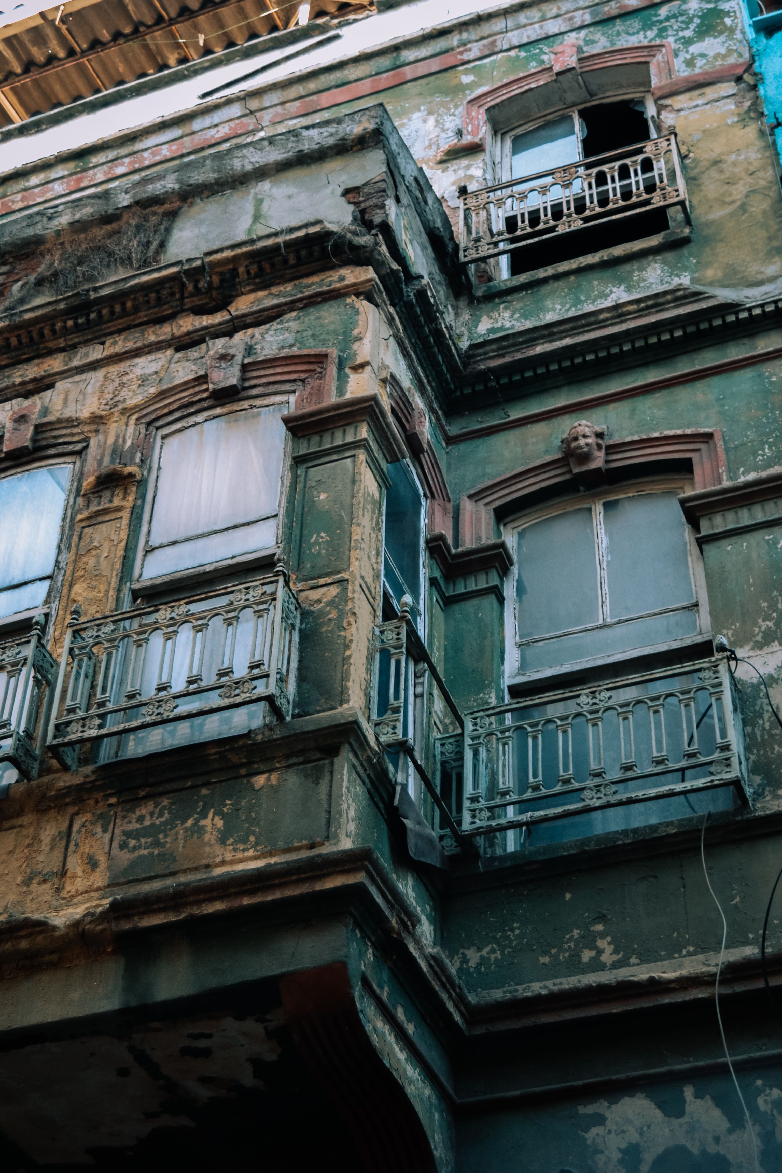Degrading Facade Photos, Download The BEST Free Degrading Facade Stock ...