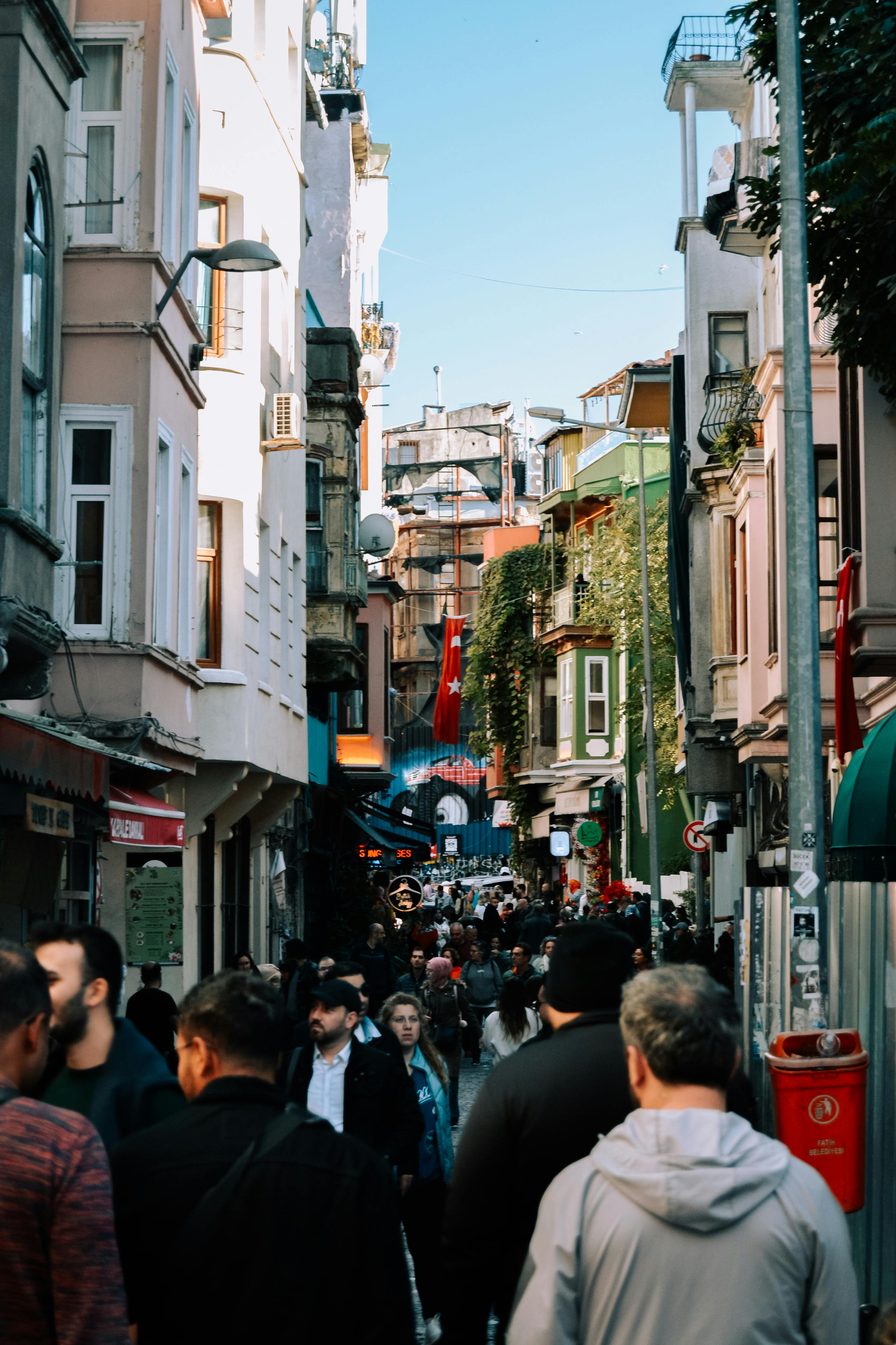 Noisy Urban Street Or Crowded Public Space Photos, Download The BEST ...