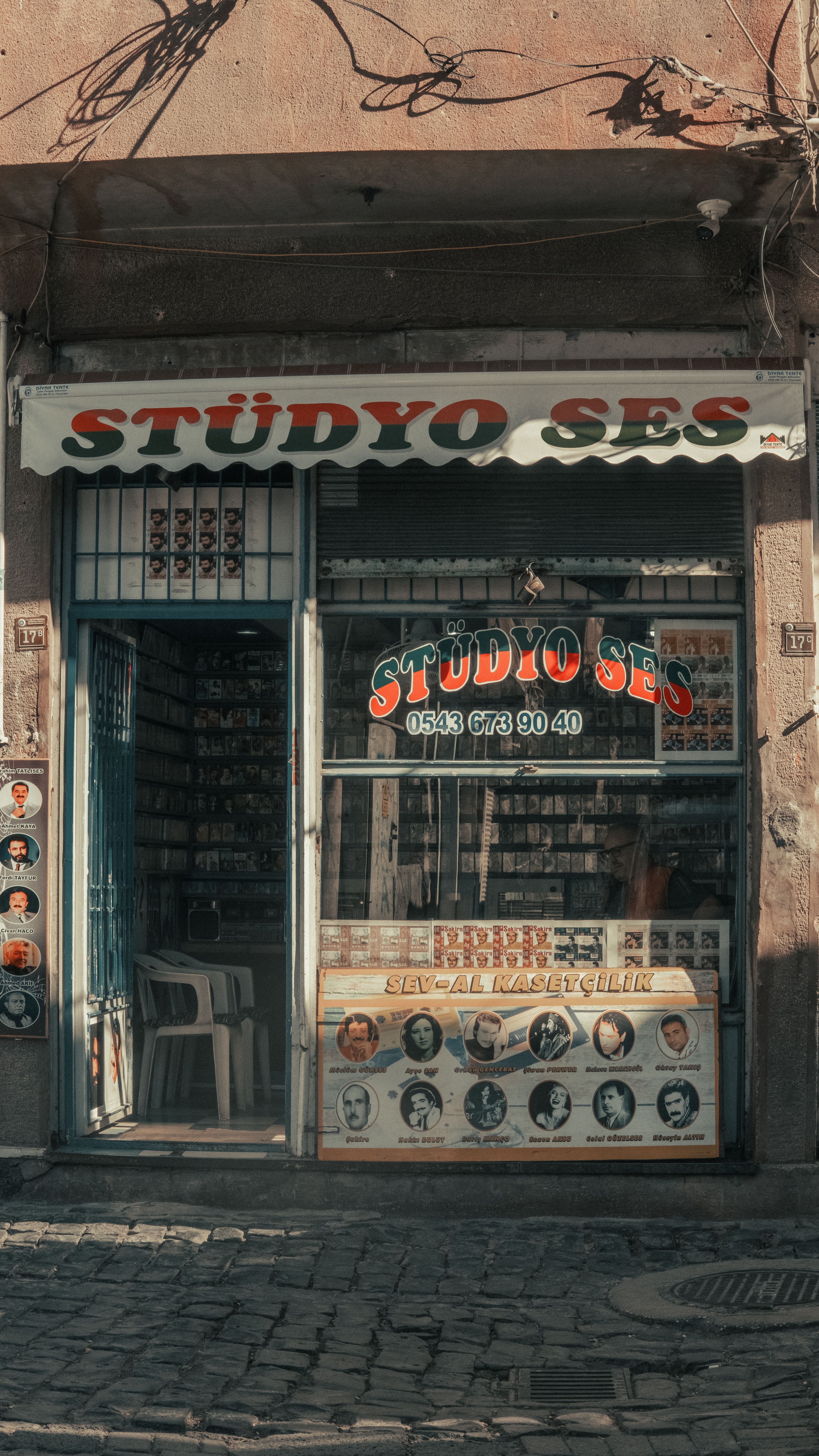Retro Storefront Photos, Download The BEST Free Retro Storefront Stock ...