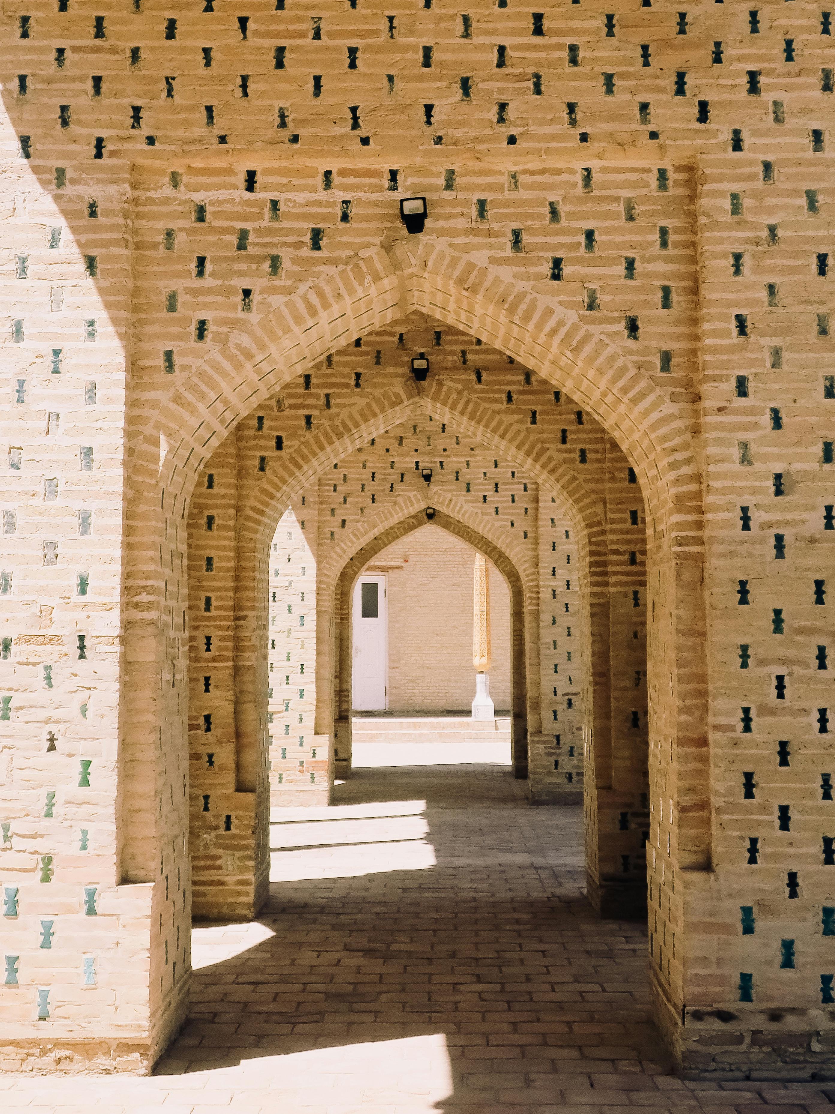 Arched Bricks Photos, Download The BEST Free Arched Bricks Stock Photos ...