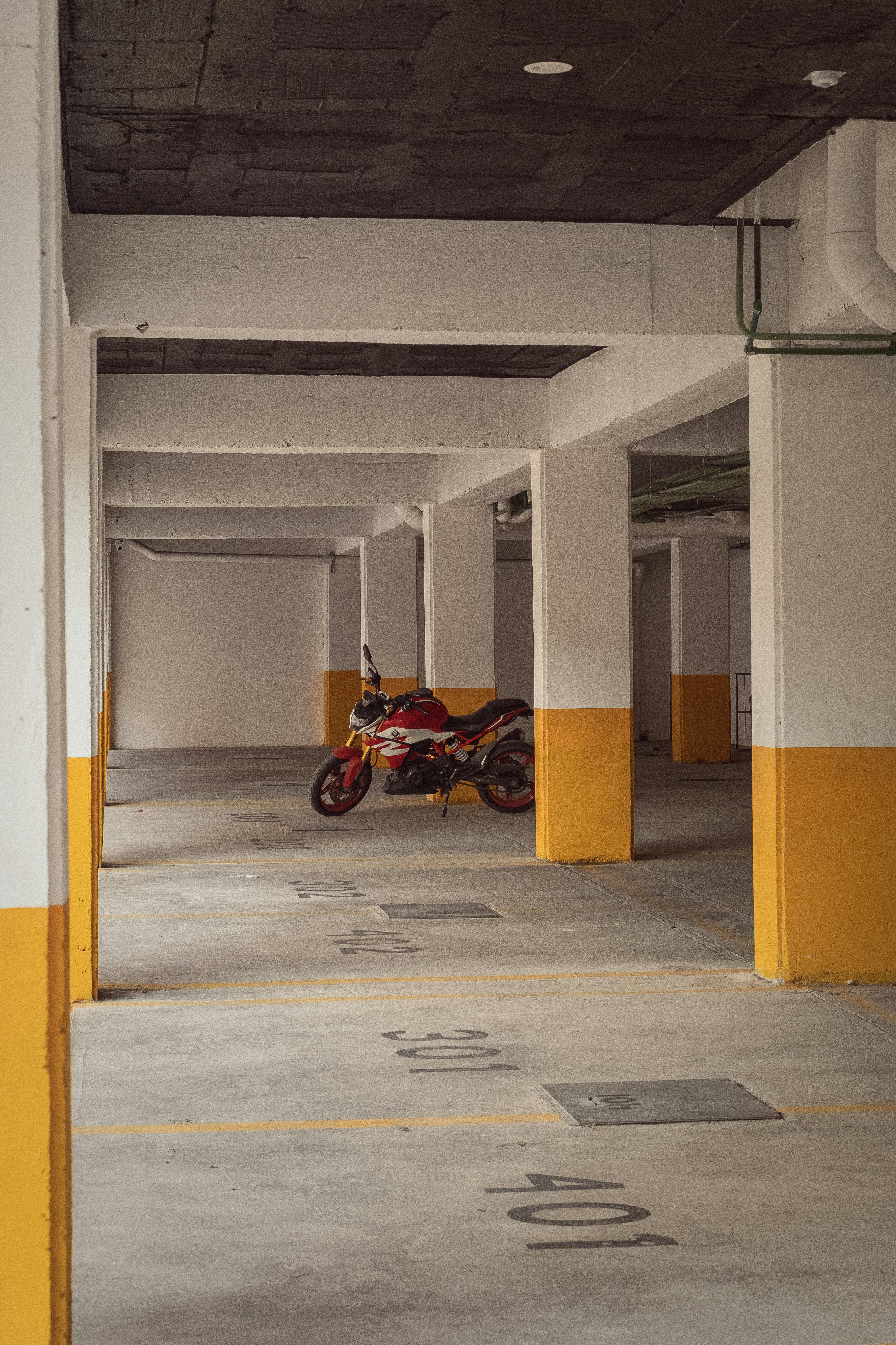 Lonely Vehicle Photos, Download The BEST Free Lonely Vehicle Stock ...