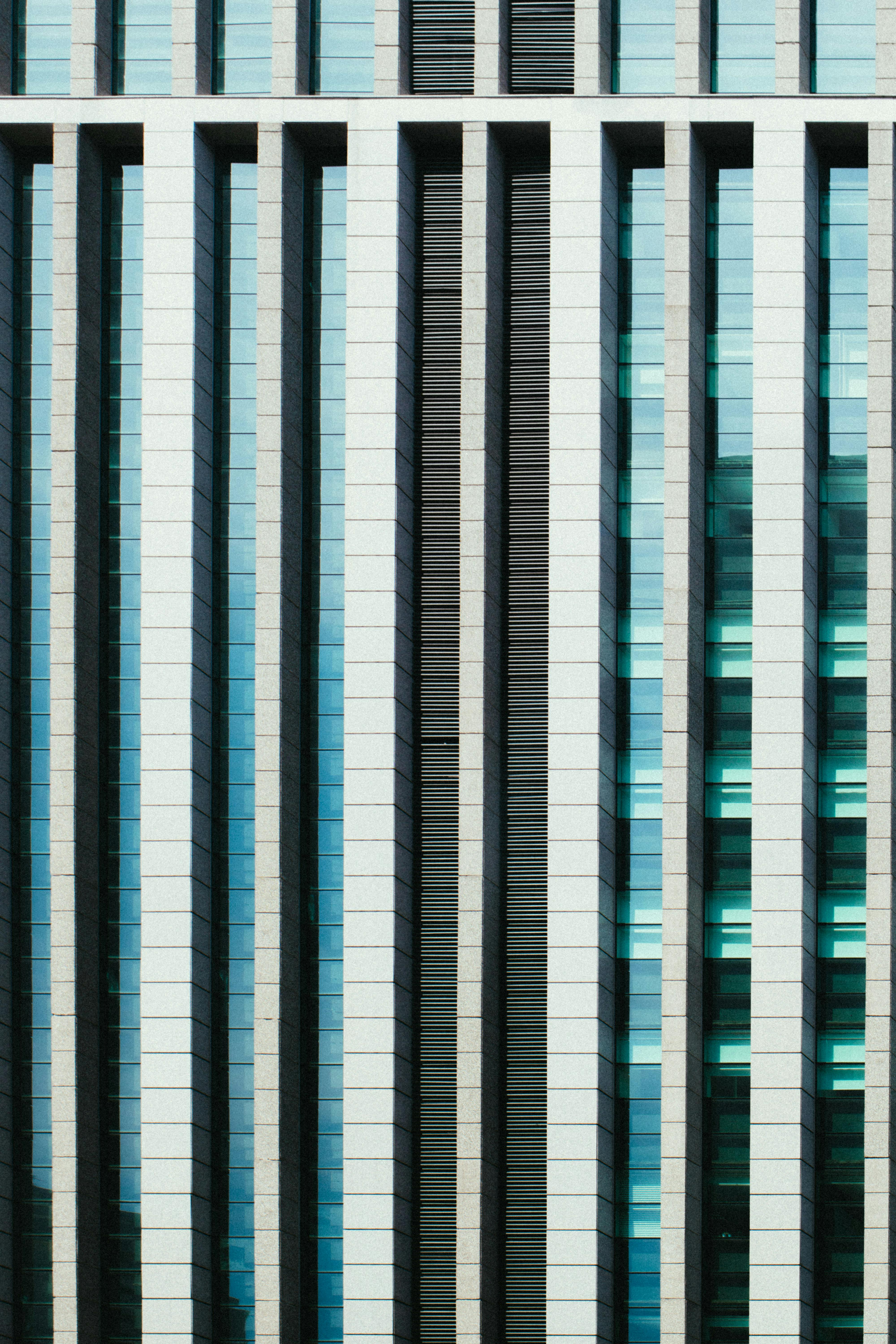White and Blue Building · Free Stock Photo