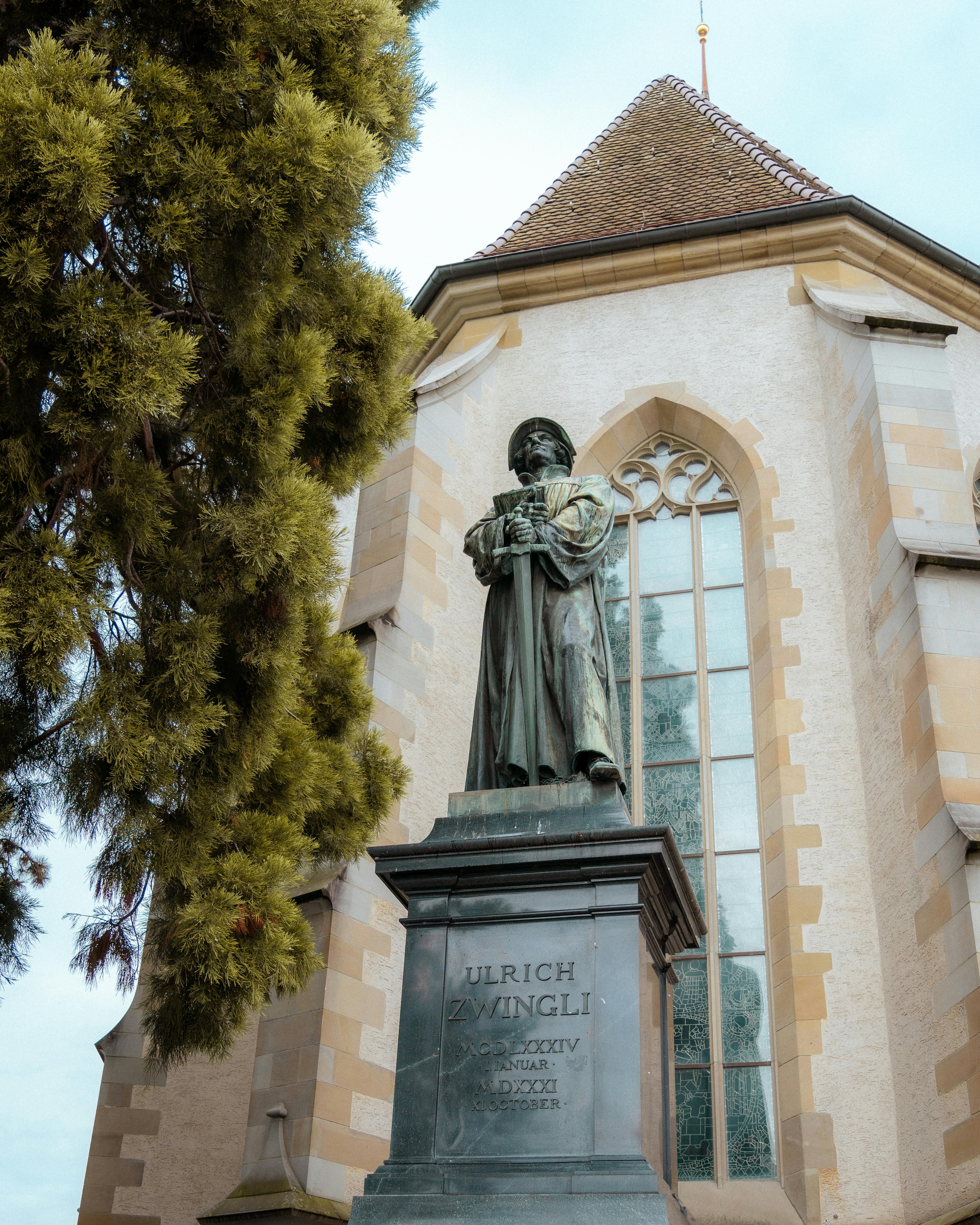 Statue of Ulrich Zwingli in Zürich, Switzerland · Free Stock Photo