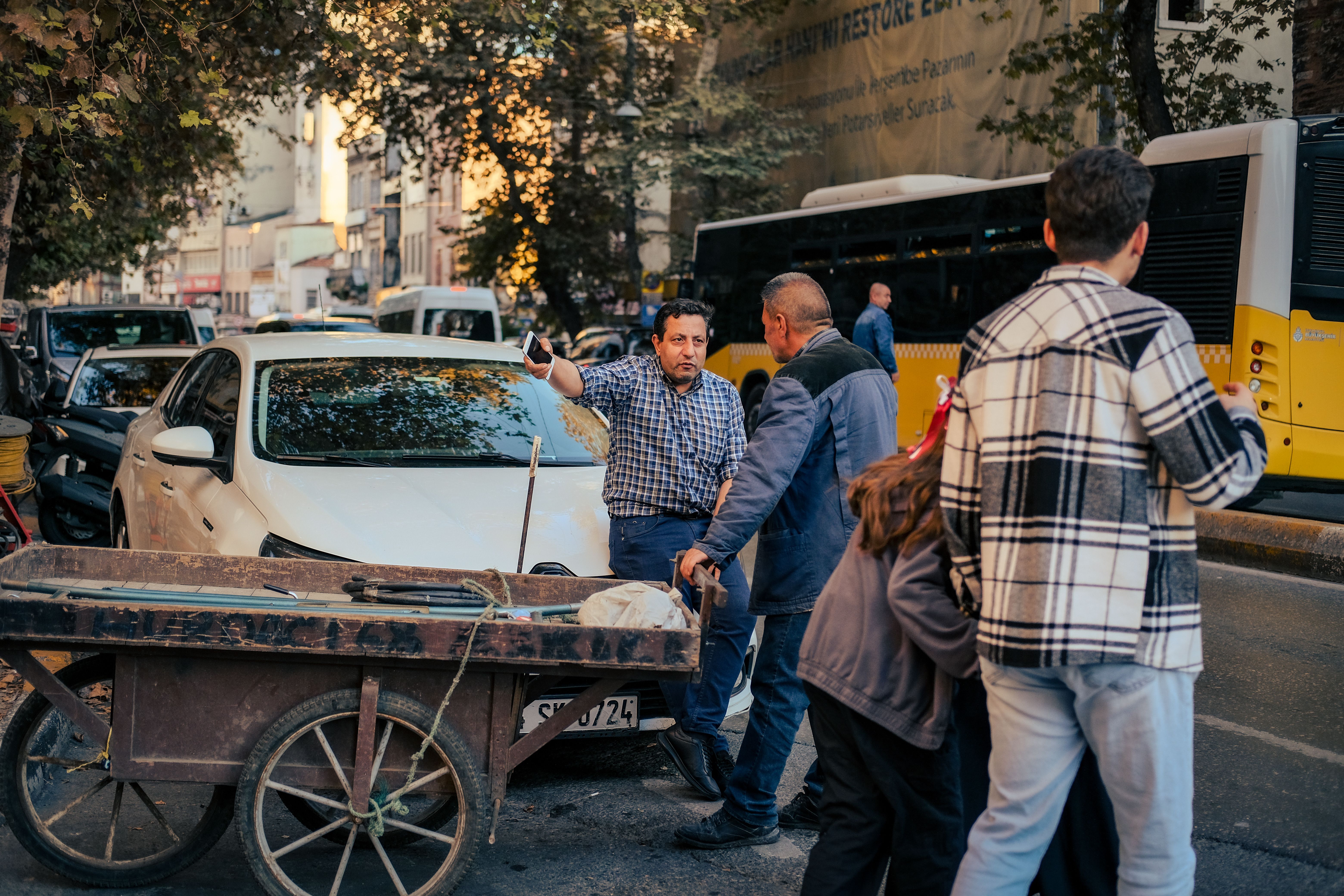 Street Interaction with People and Vehicles in Urban Setting · Free ...