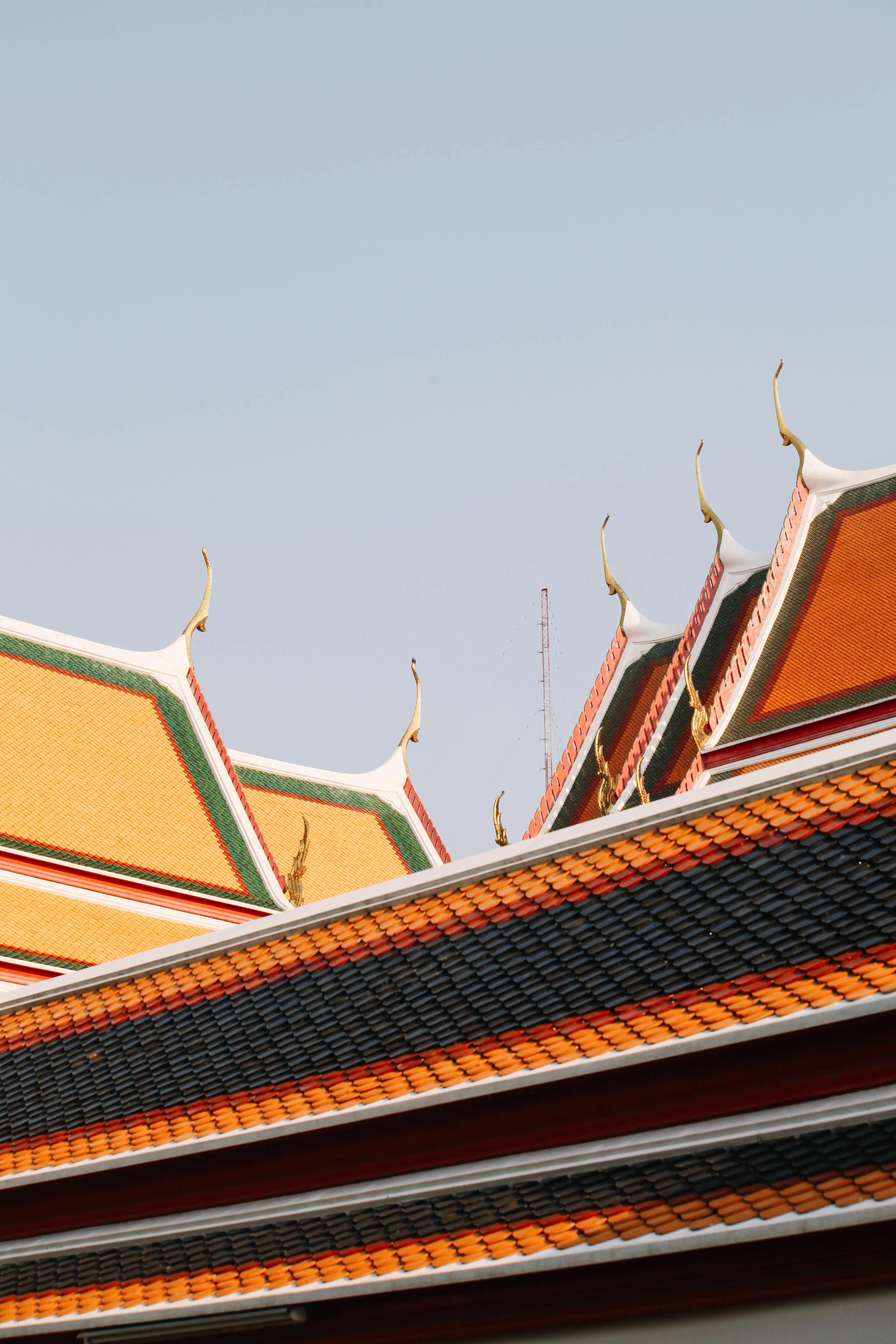 Intricate Rooftop Patterns at Bangkok Temple · Free Stock Photo