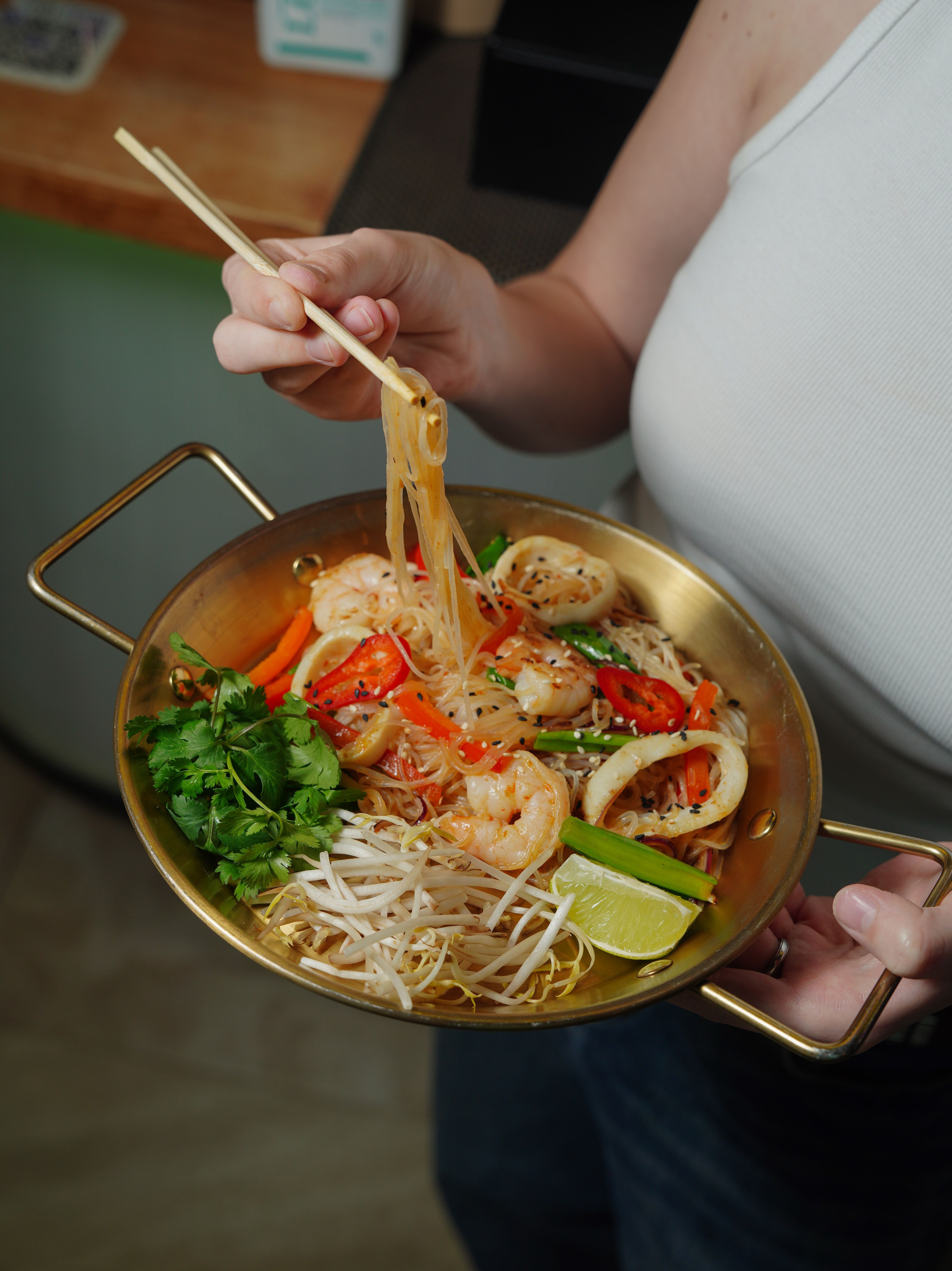 Song Quiz Wok Photos, Download The BEST Free Song Quiz Wok Stock Photos ...