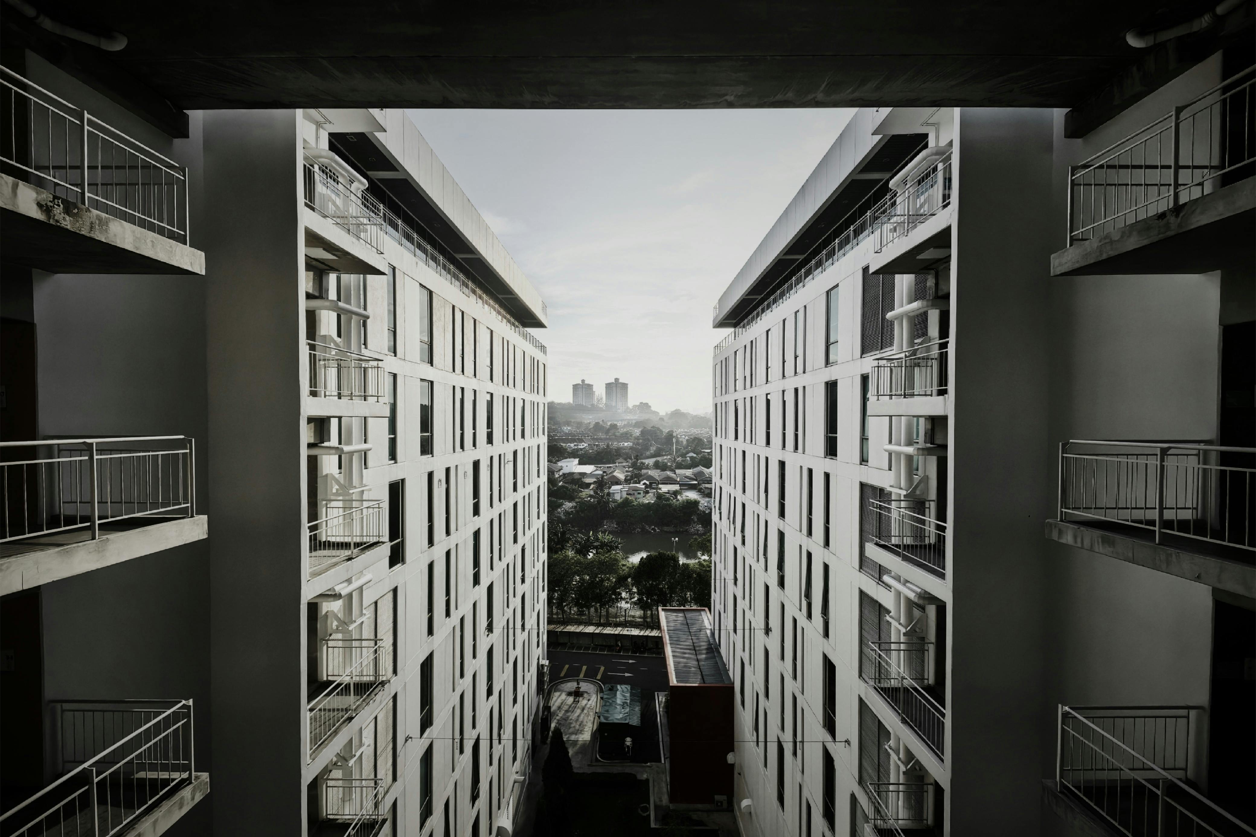 Arsitektur Modern Simetris Di Malaysia · Foto Stok Gratis