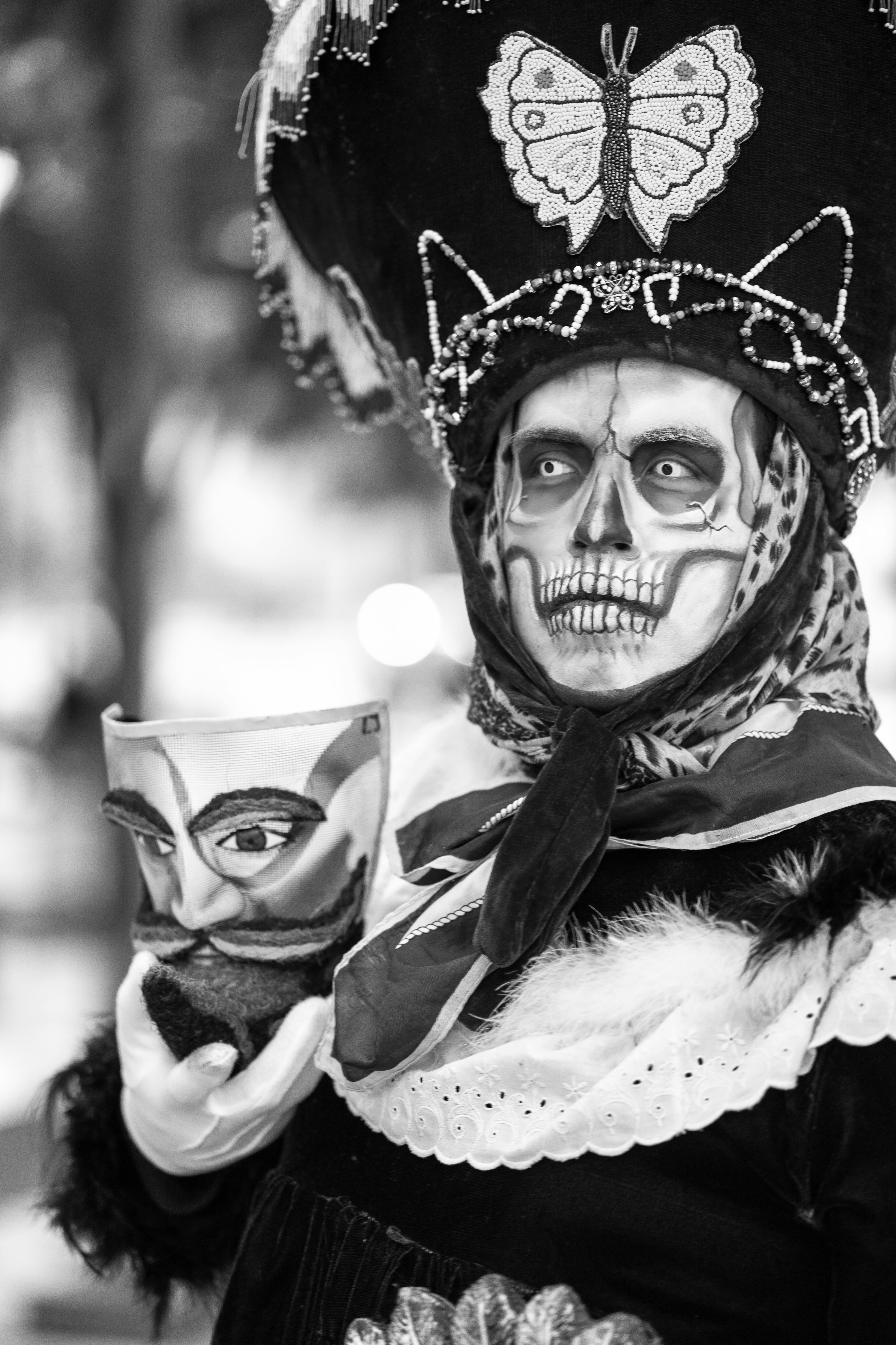 Traditional Mexican La Catrina Costume and Makeup · Free Stock Photo