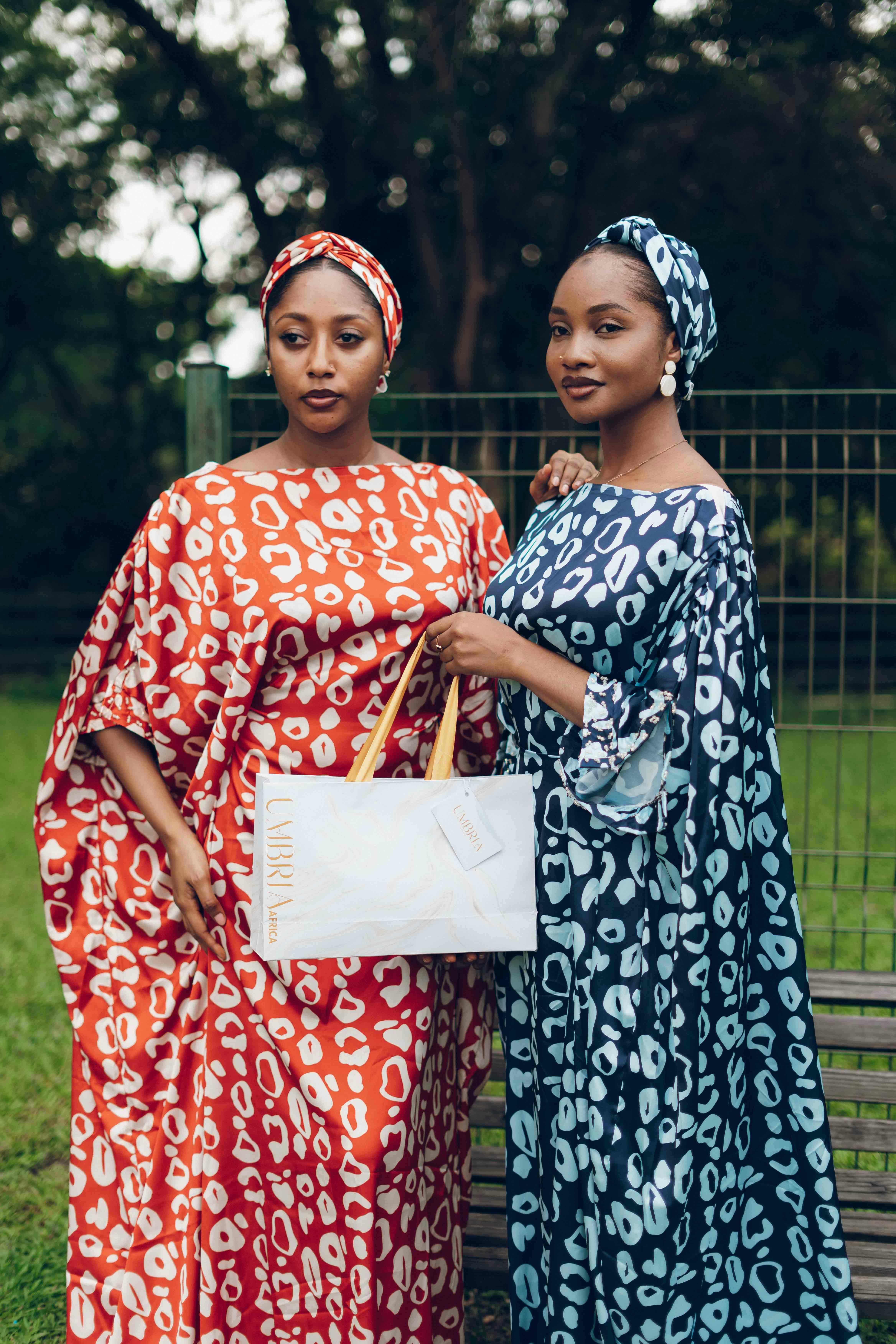Stylish Nigerian Women in Vibrant Traditional Attire · Free Stock Photo
