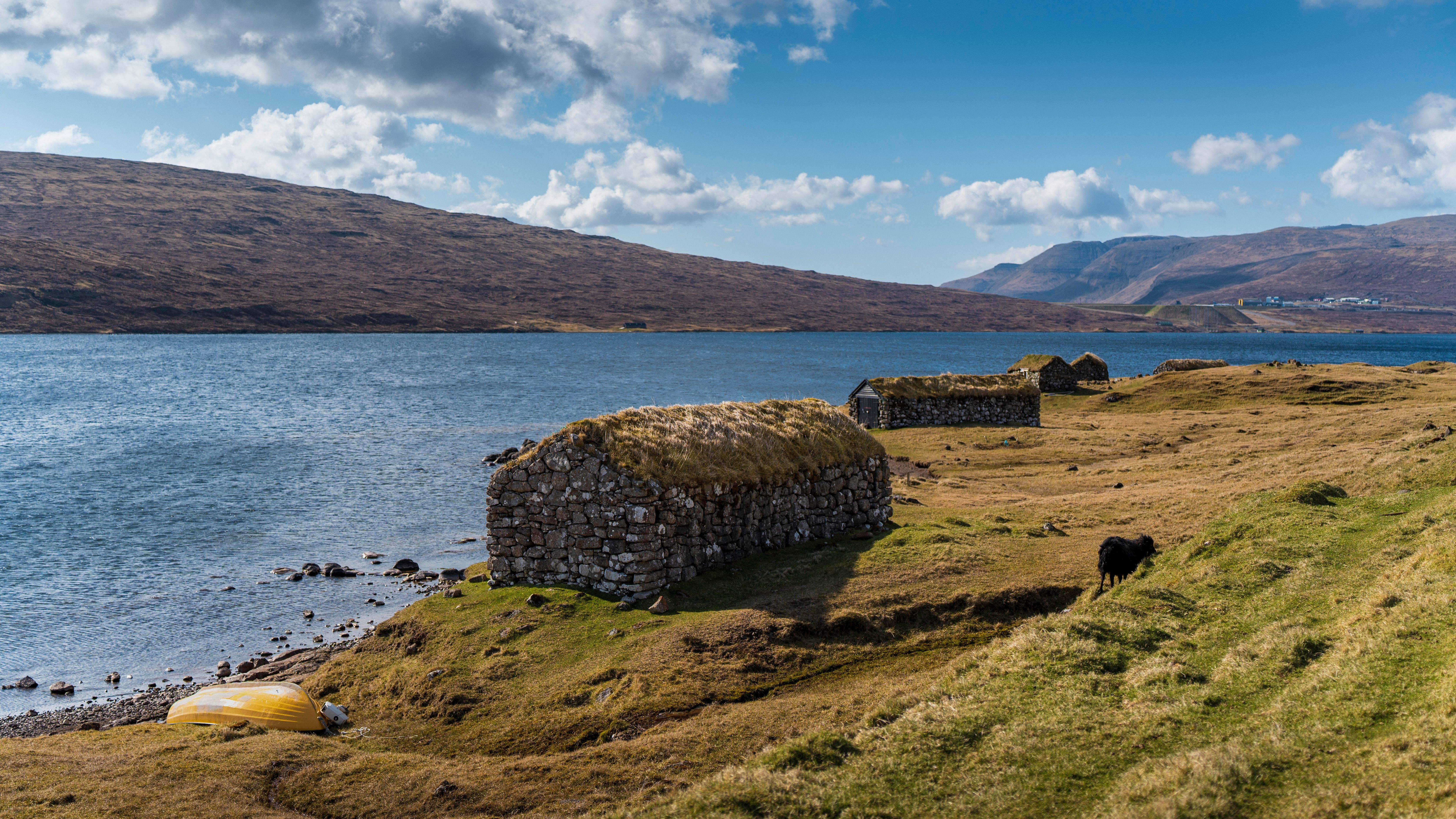 Majestic Faroe Islands Mountain Landscape · Free Stock Photo