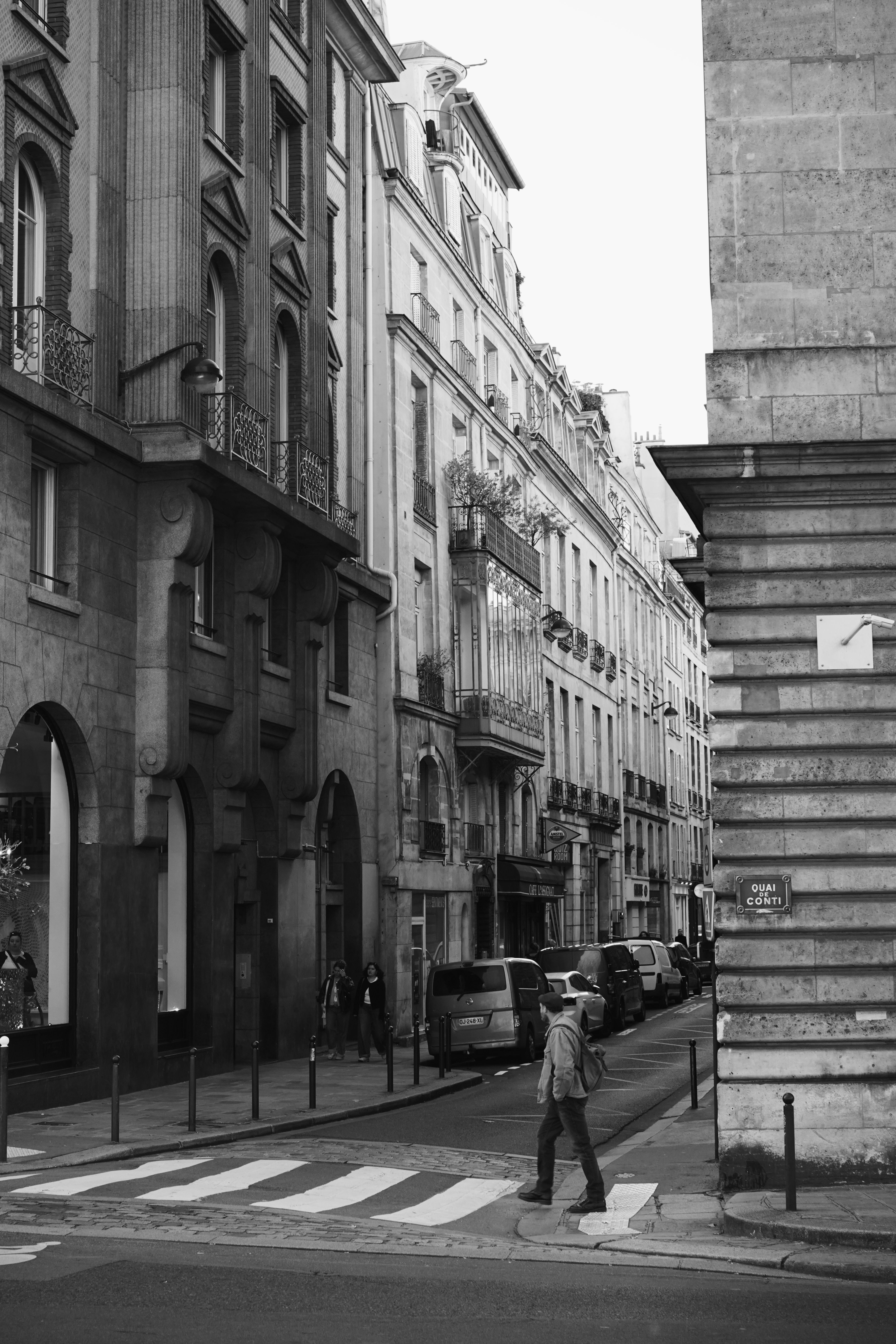 Historic European Street with Classic Architecture · Free Stock Photo