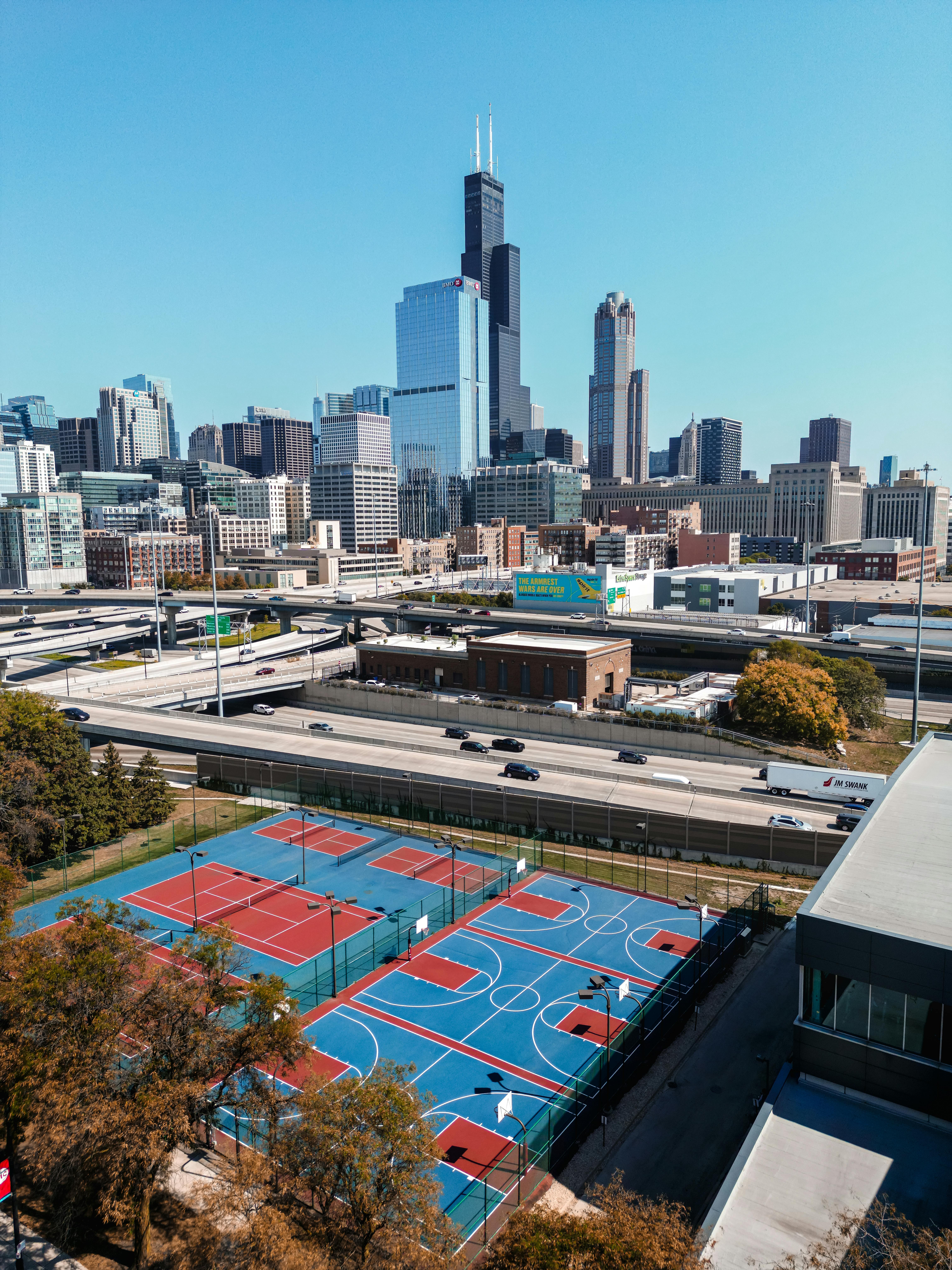 Aerial View of Urban Basketball Courts in Chicago · Free Stock Photo