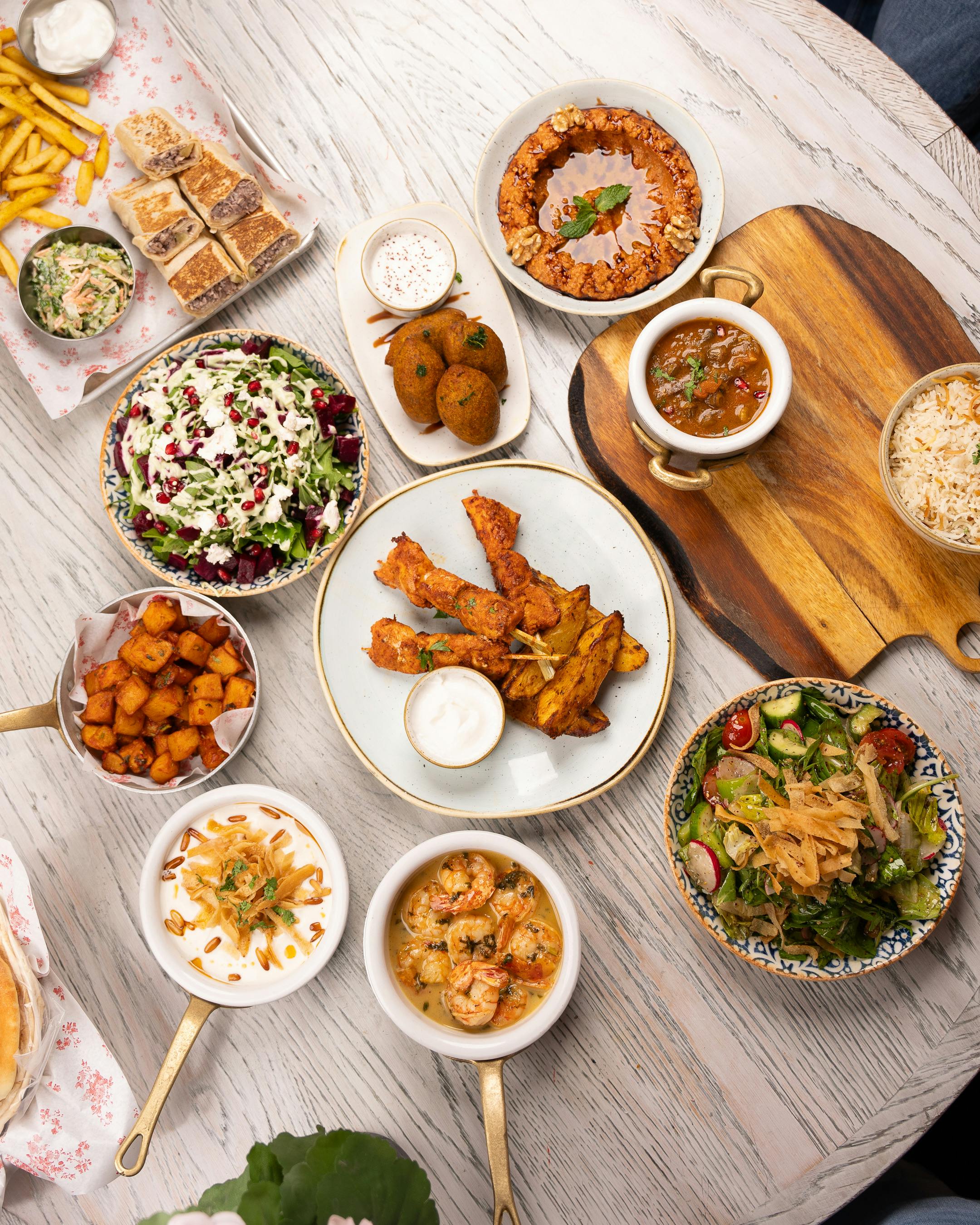 Lunch table · Free Stock Photo