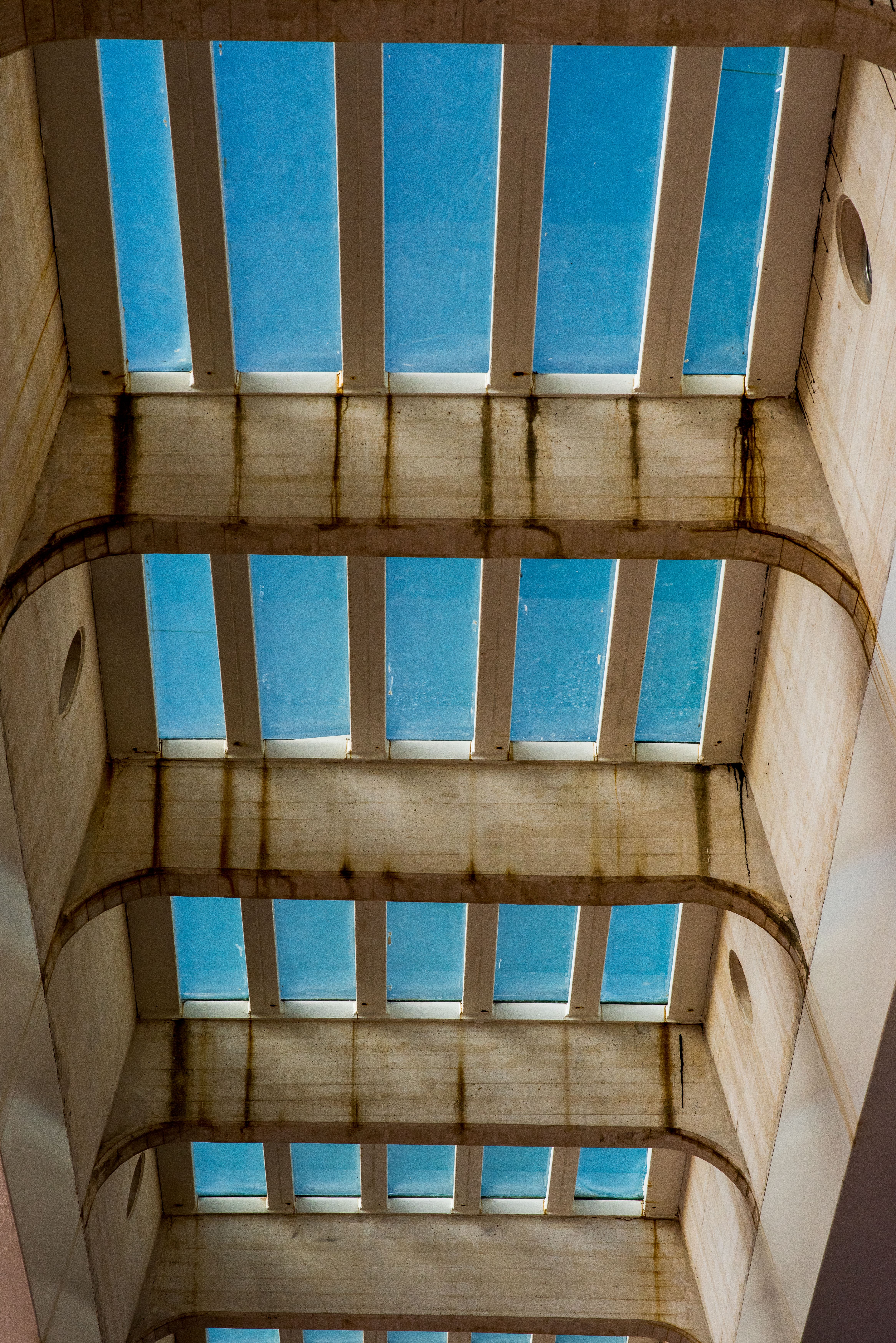 Modern Architectural Blue Skylight Design · Free Stock Photo