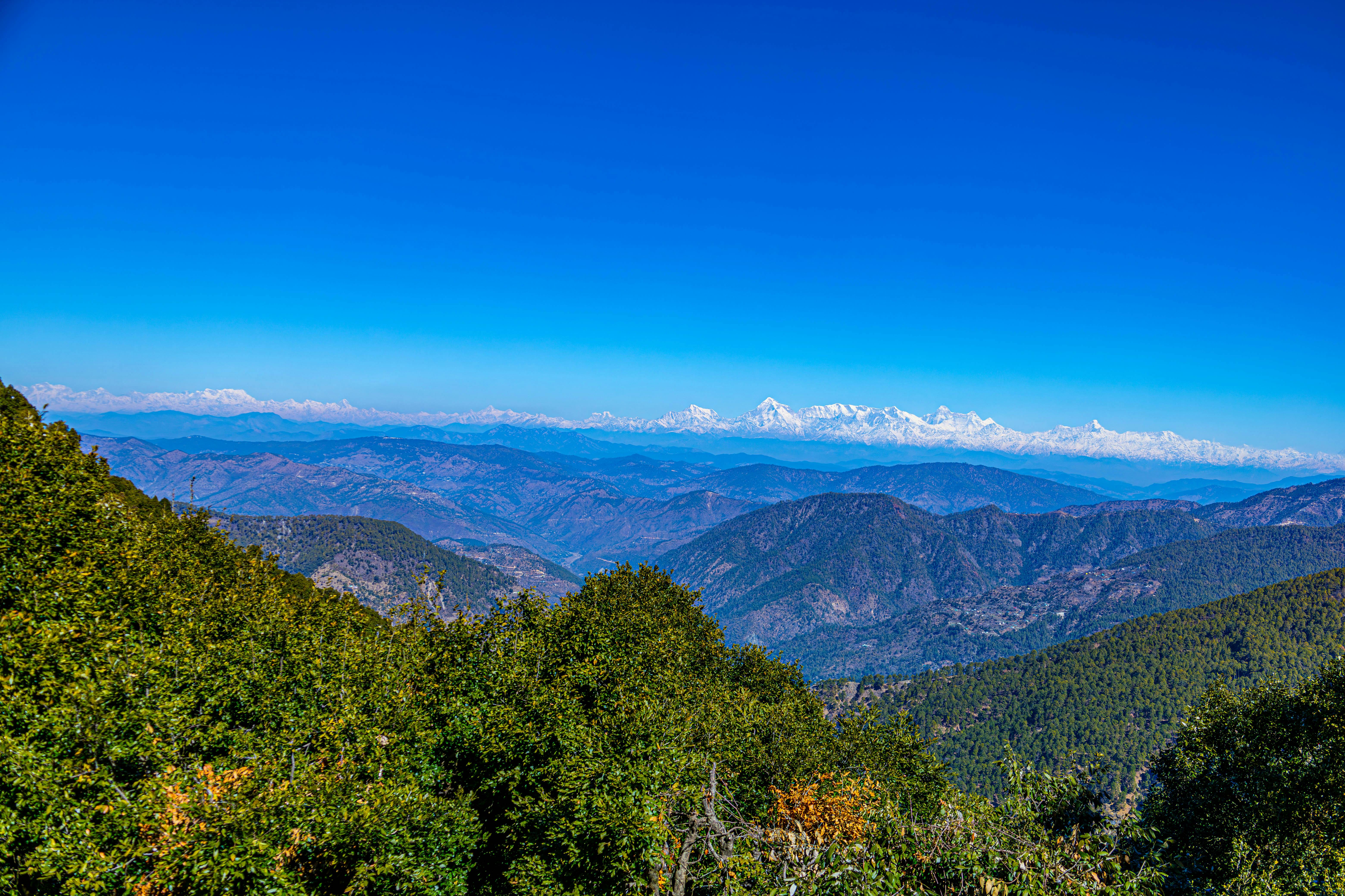 Stunning Himalayan Mountain Range View · Free Stock Photo