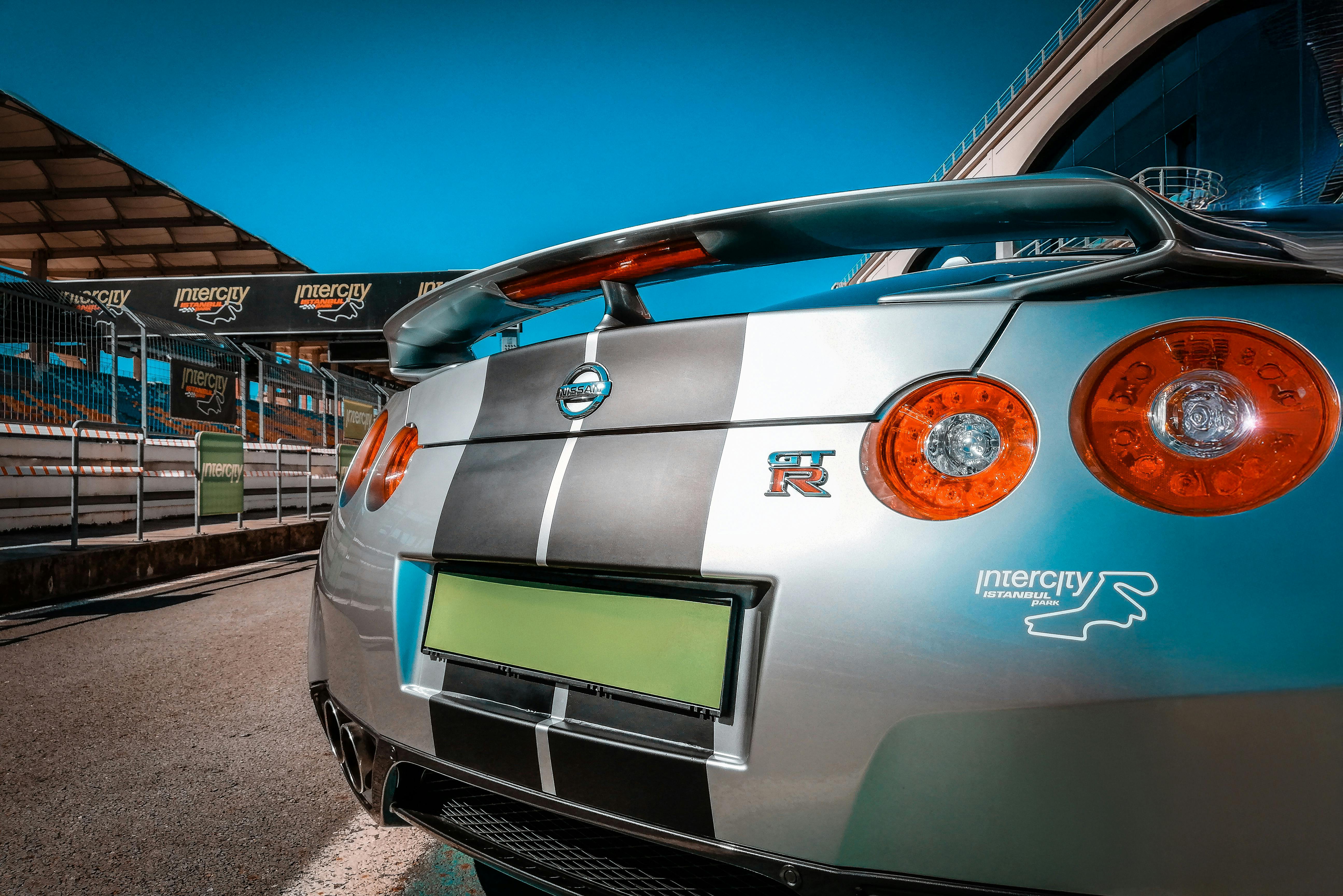 Nissan Gt R No Istanbul Park Race Track · Foto profissional gratuita