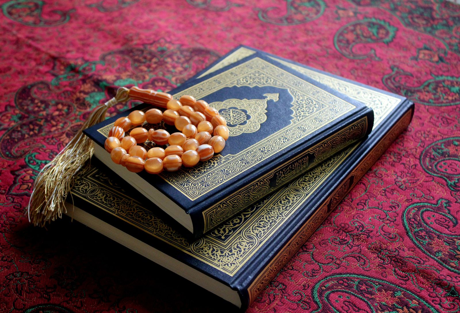 Quran Background Photos, Download The BEST Free Quran Background Stock ...