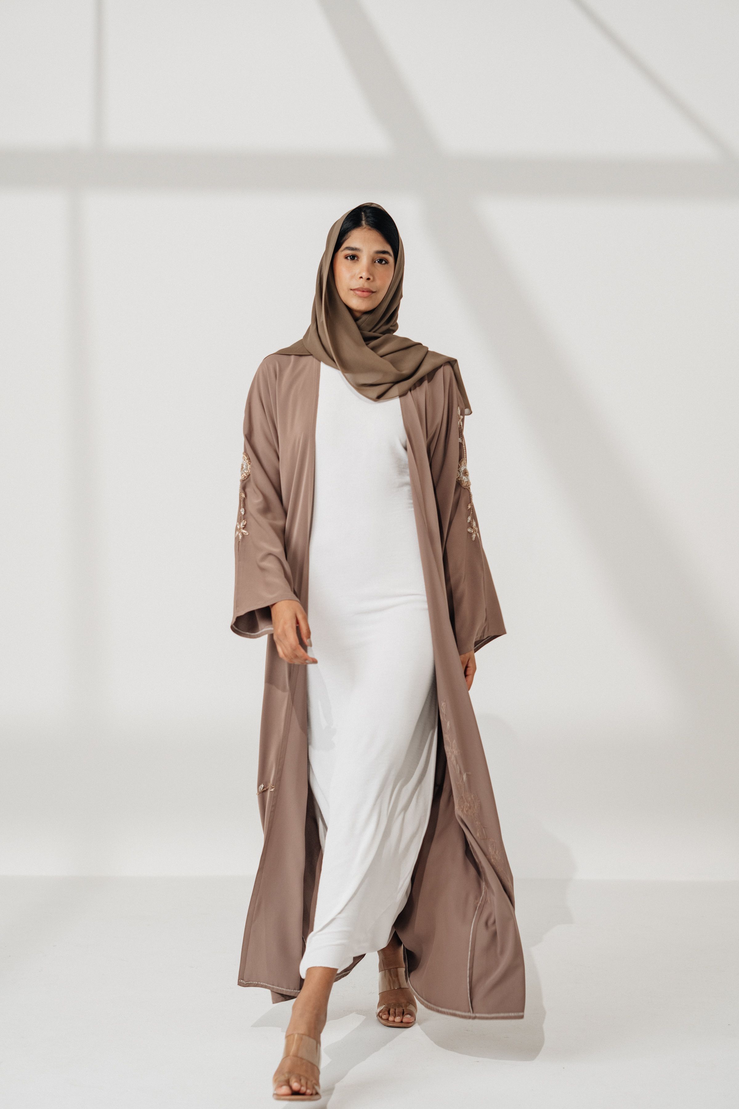 Abaya Images Photos, Download The BEST Free Abaya Images Stock Photos ...