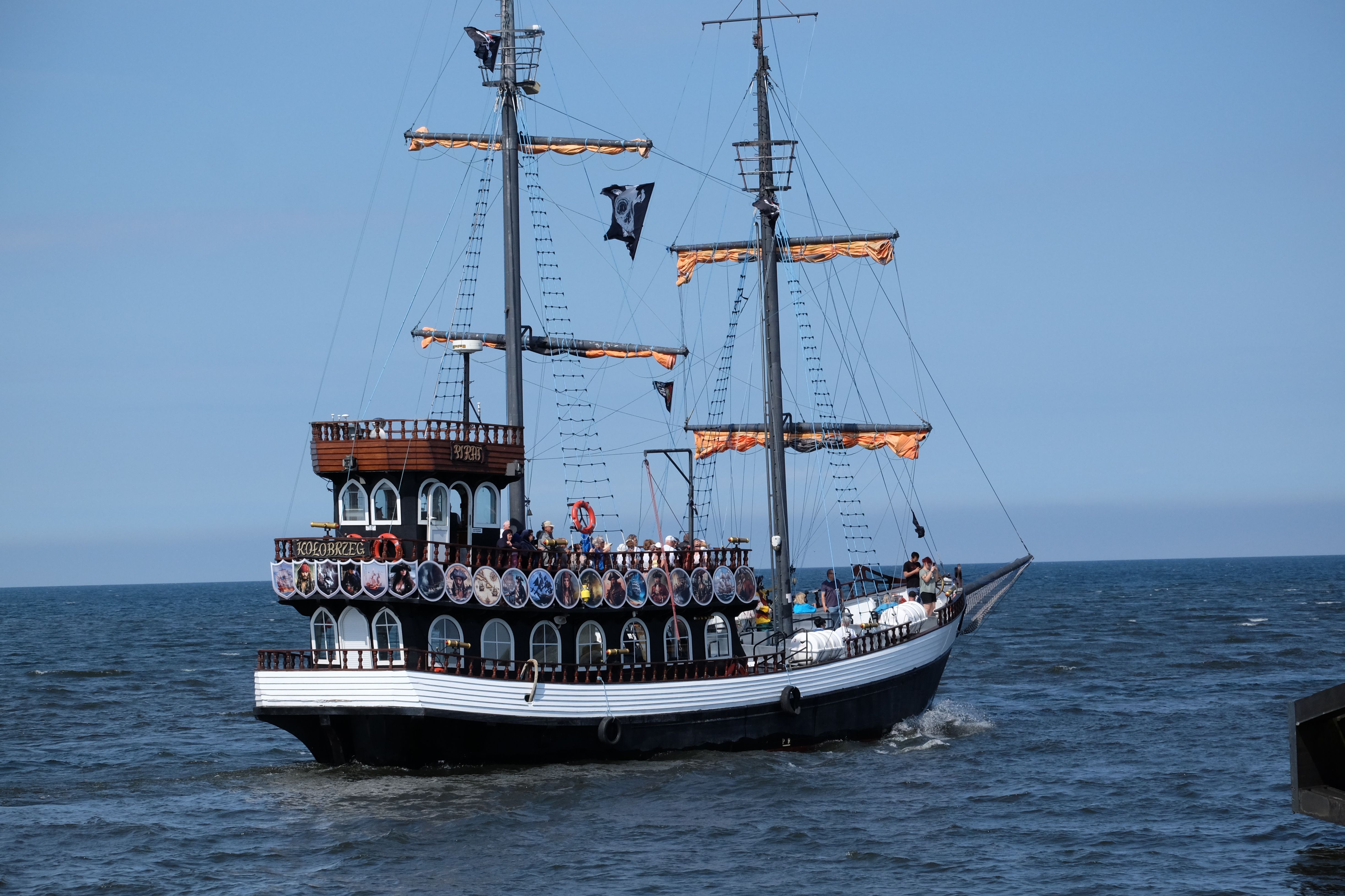 Historic Pirate Ship Sailing on the Open Sea · Free Stock Photo