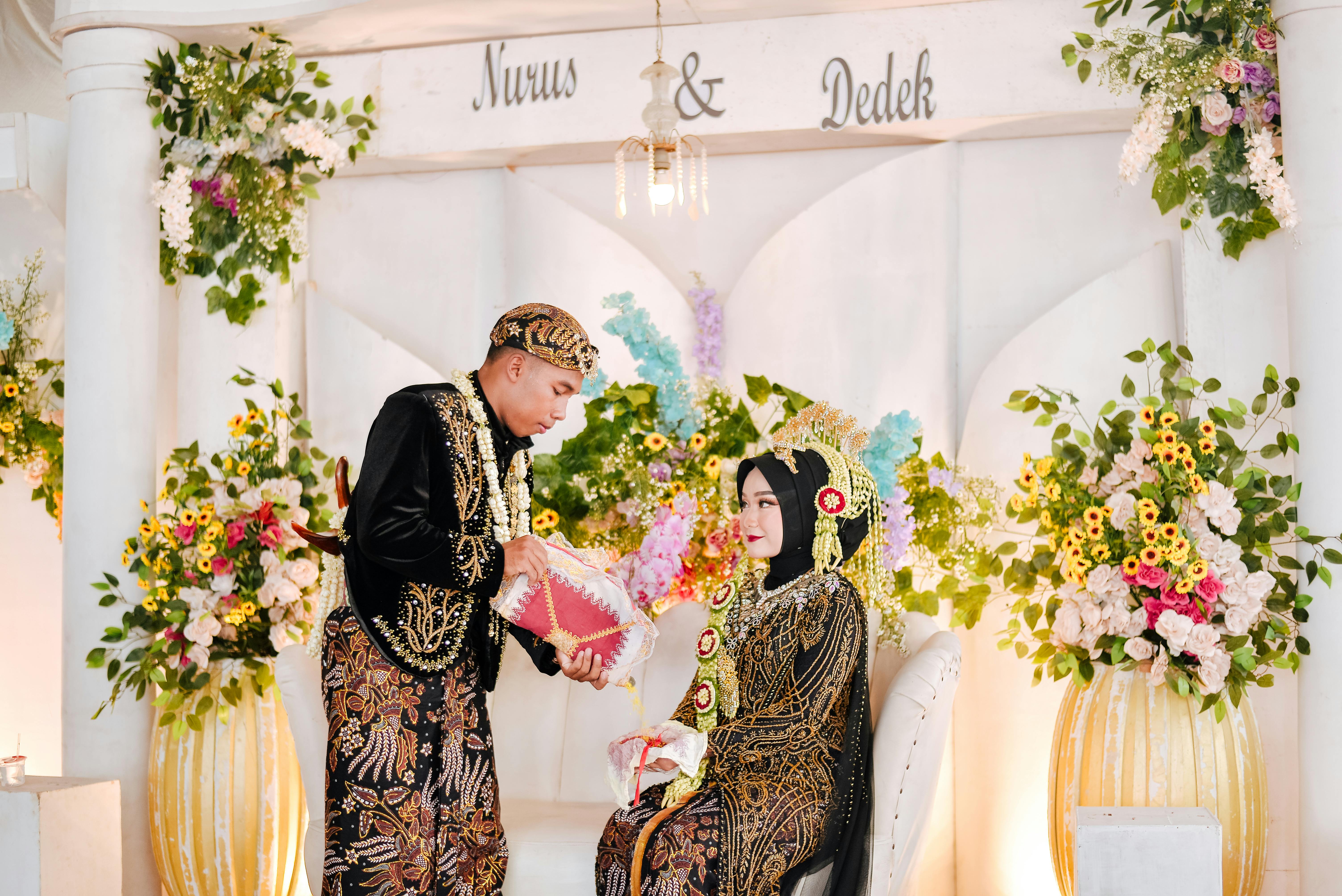 Dekorasi Upacara Pernikahan Adat Jawa · Foto Stok Gratis