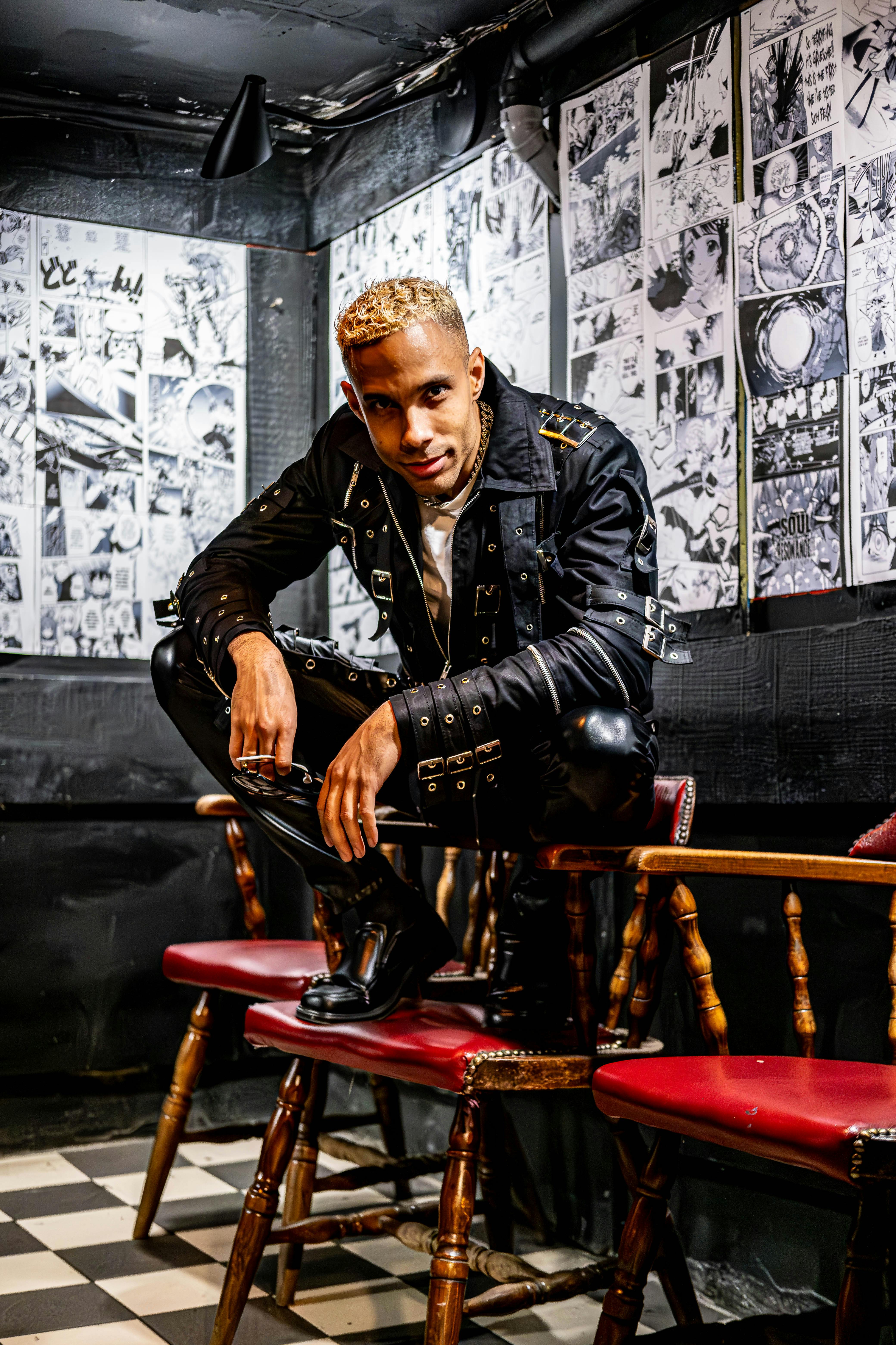 Edgy Portrait of Stylish Individual in Toronto · Free Stock Photo