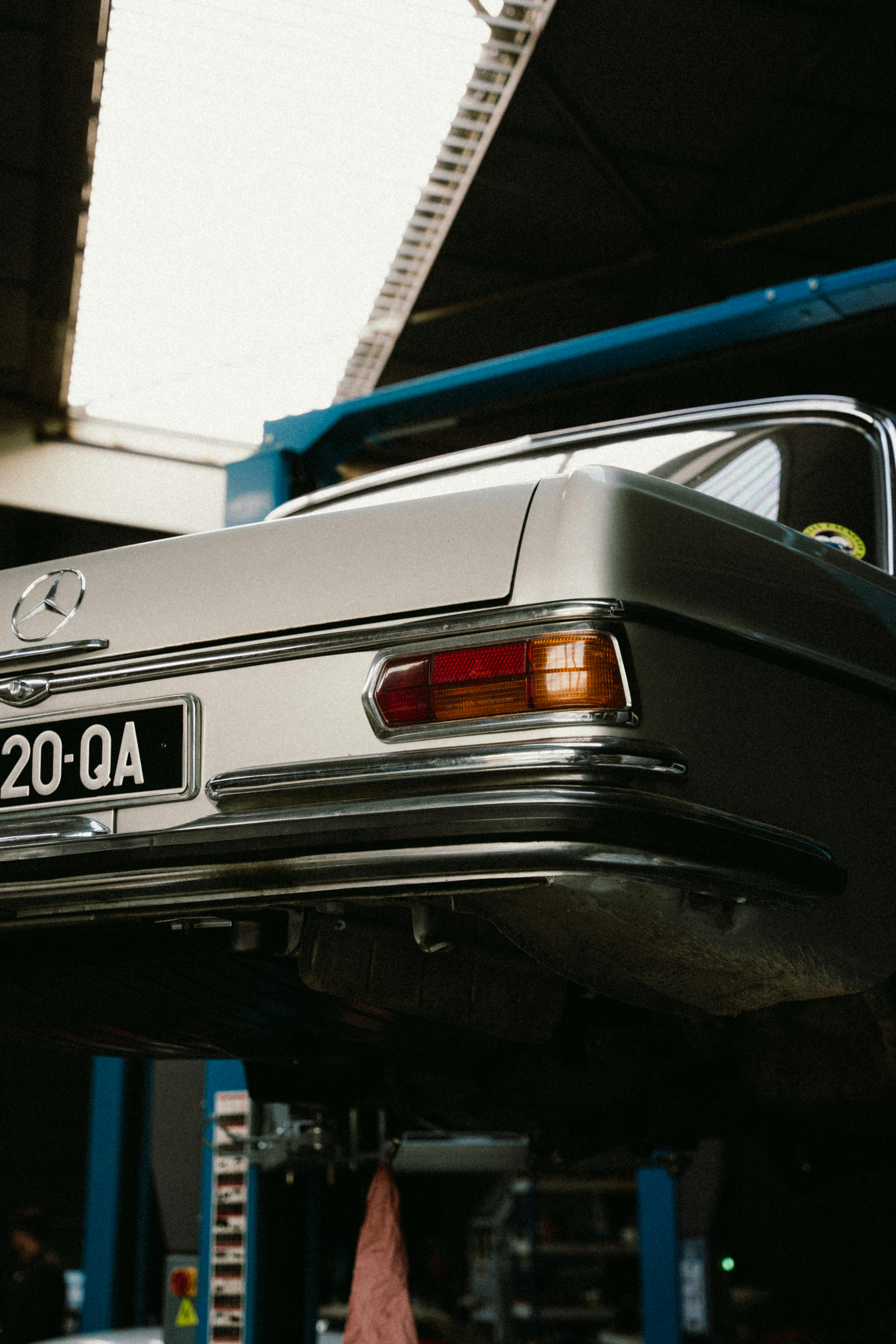 Mercedes Benz Workshop Photos, Download The BEST Free Mercedes Benz ...