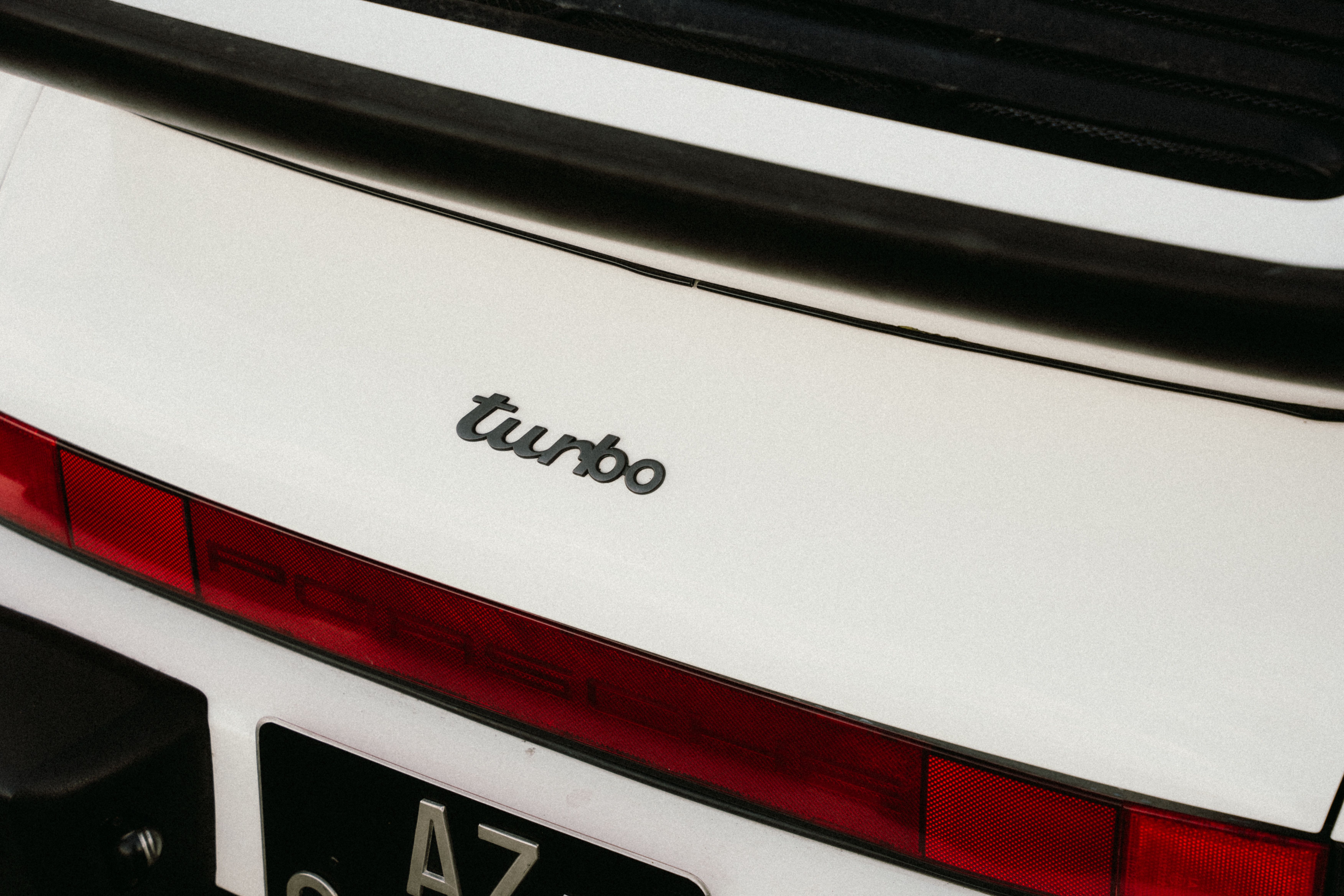 Close-up of Vintage Sports Car in France · Free Stock Photo