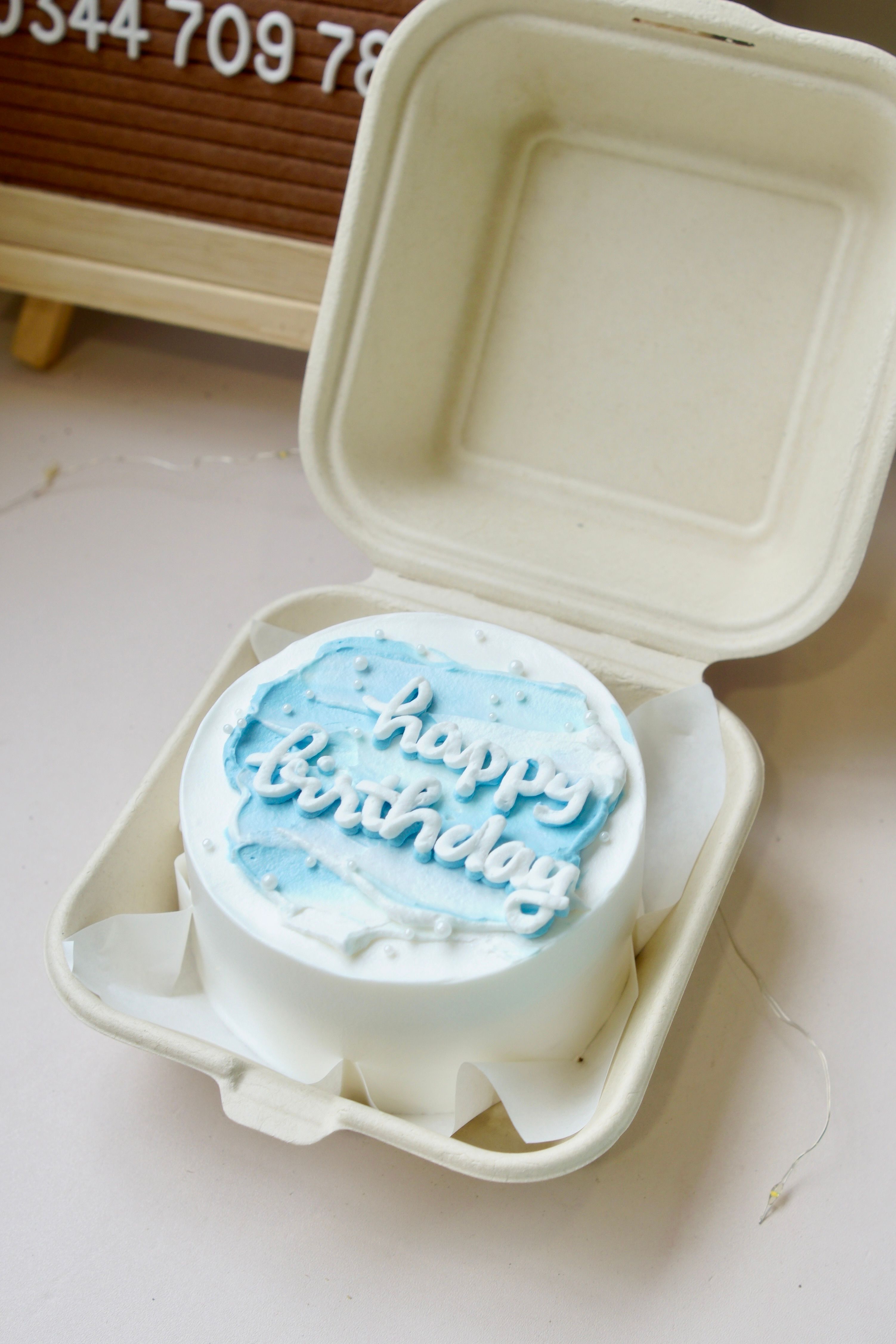 Simple Birthday Cake in Eco-Friendly Packaging · Free Stock Photo
