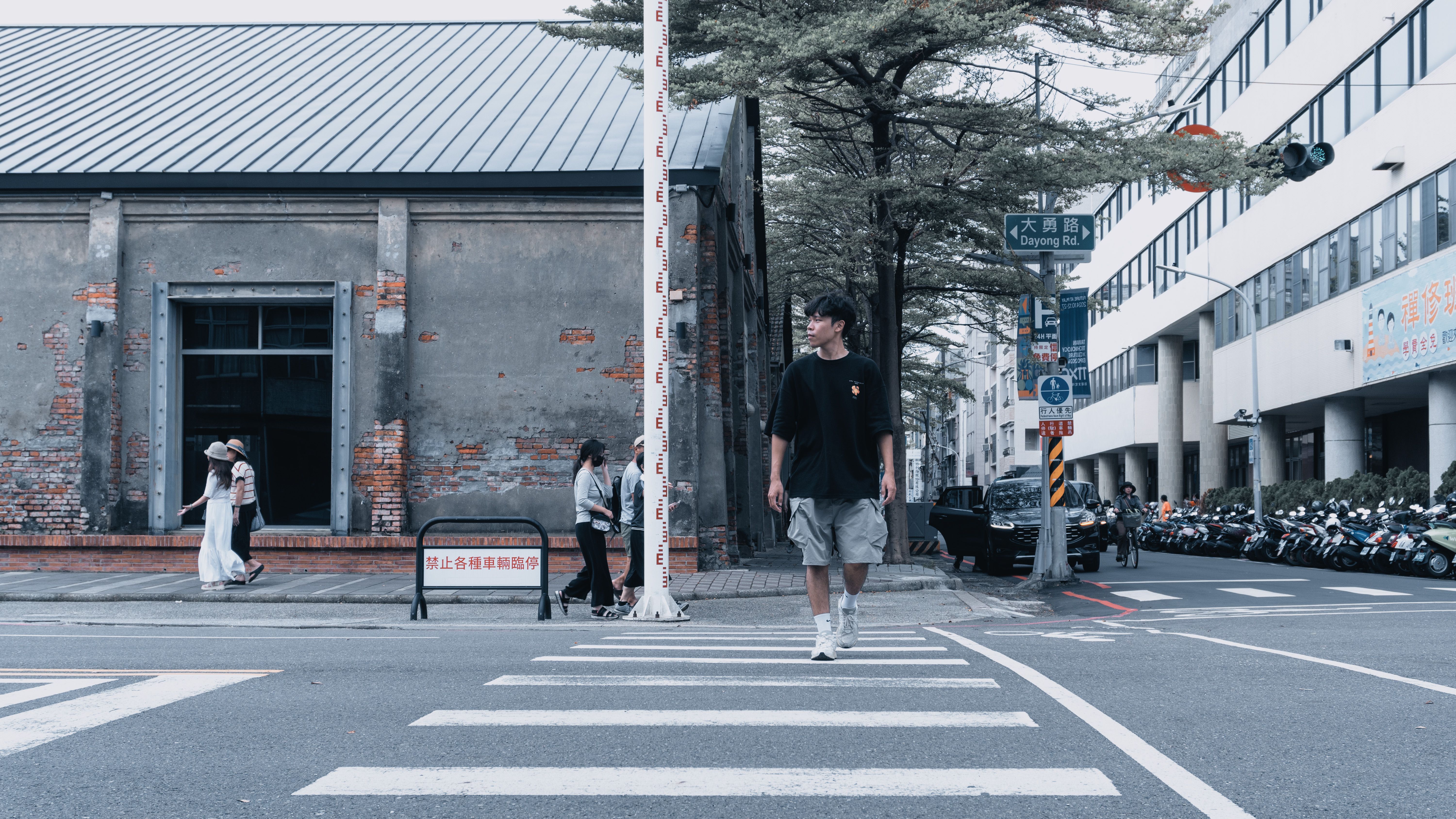 Urban Crosswalk Scene with Pedestrians · Free Stock Photo