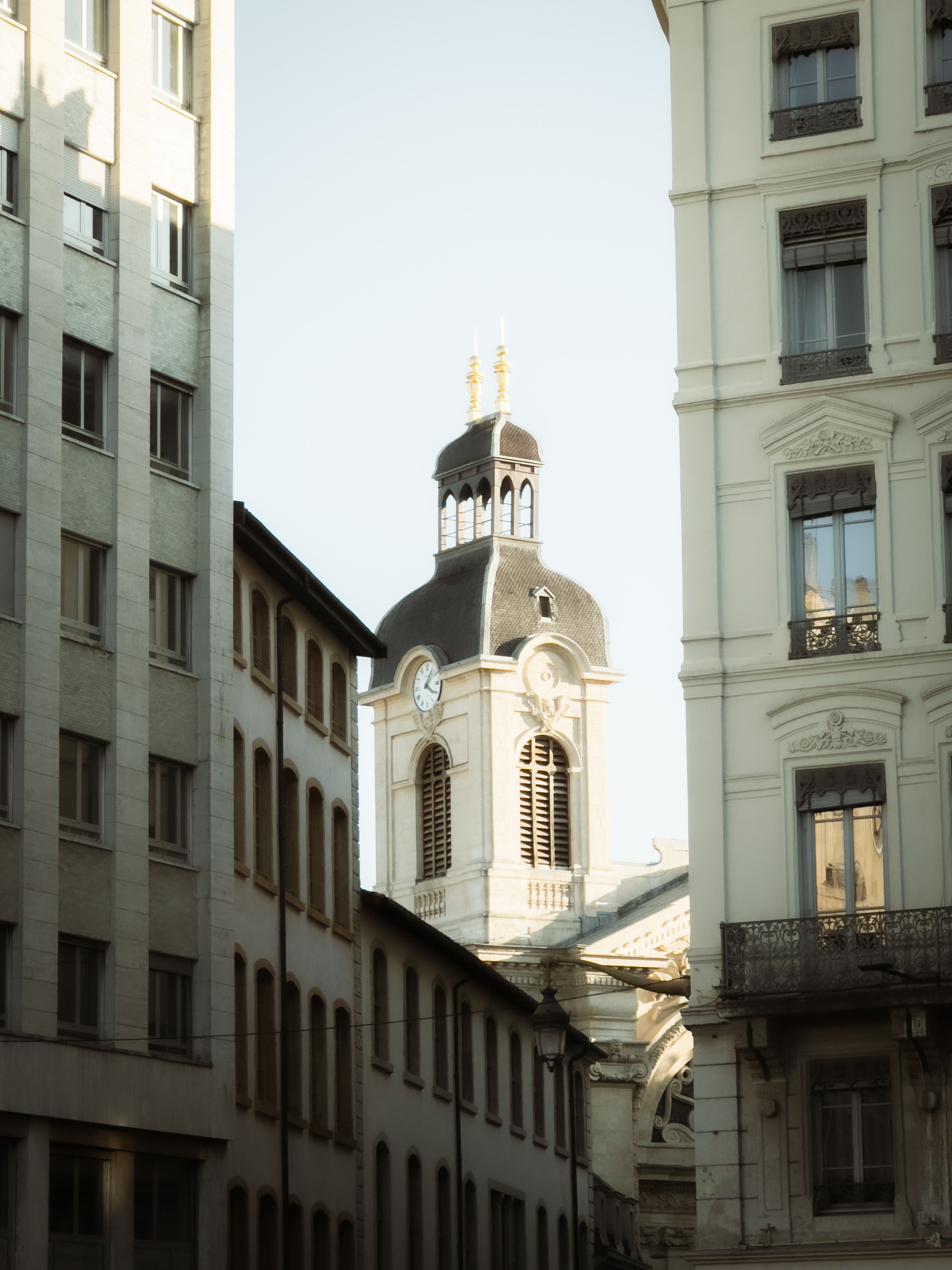 Arsenal Tower Photos, Download The BEST Free Arsenal Tower Stock Photos ...