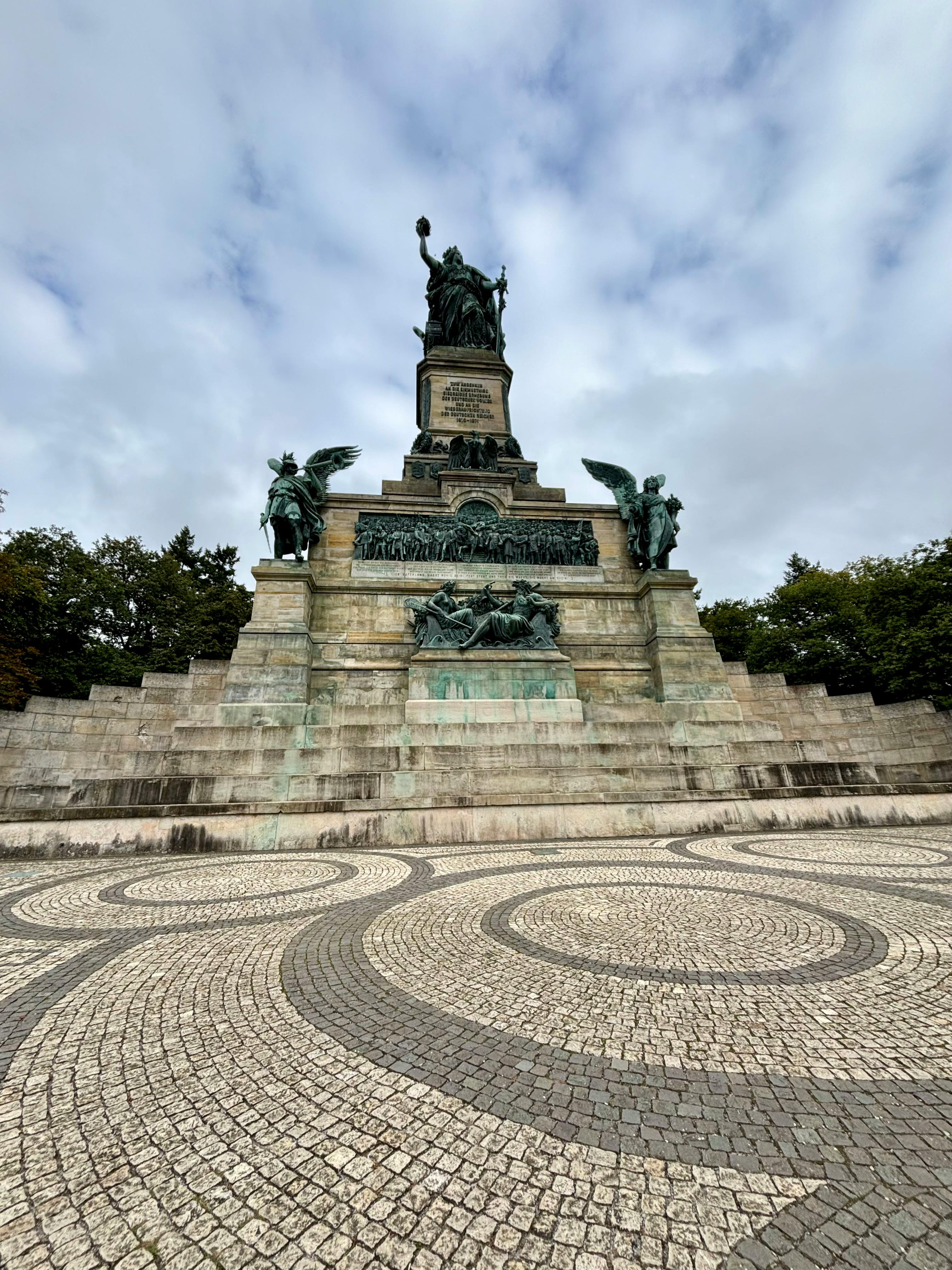 Germania Statue Photos, Download The BEST Free Germania Statue Stock ...