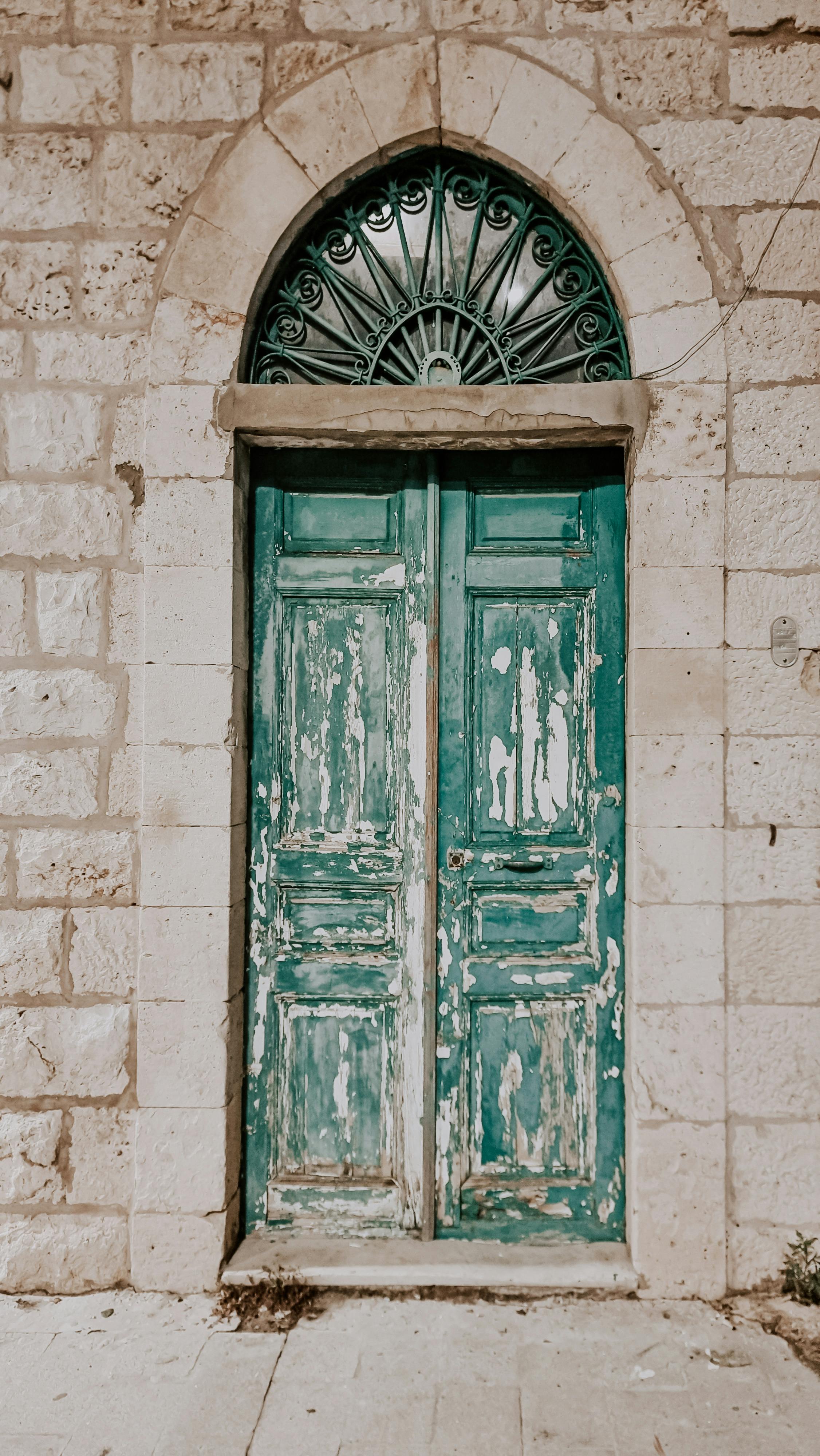 Vintage Wooden Door in Jounieh, Lebanon · Free Stock Photo