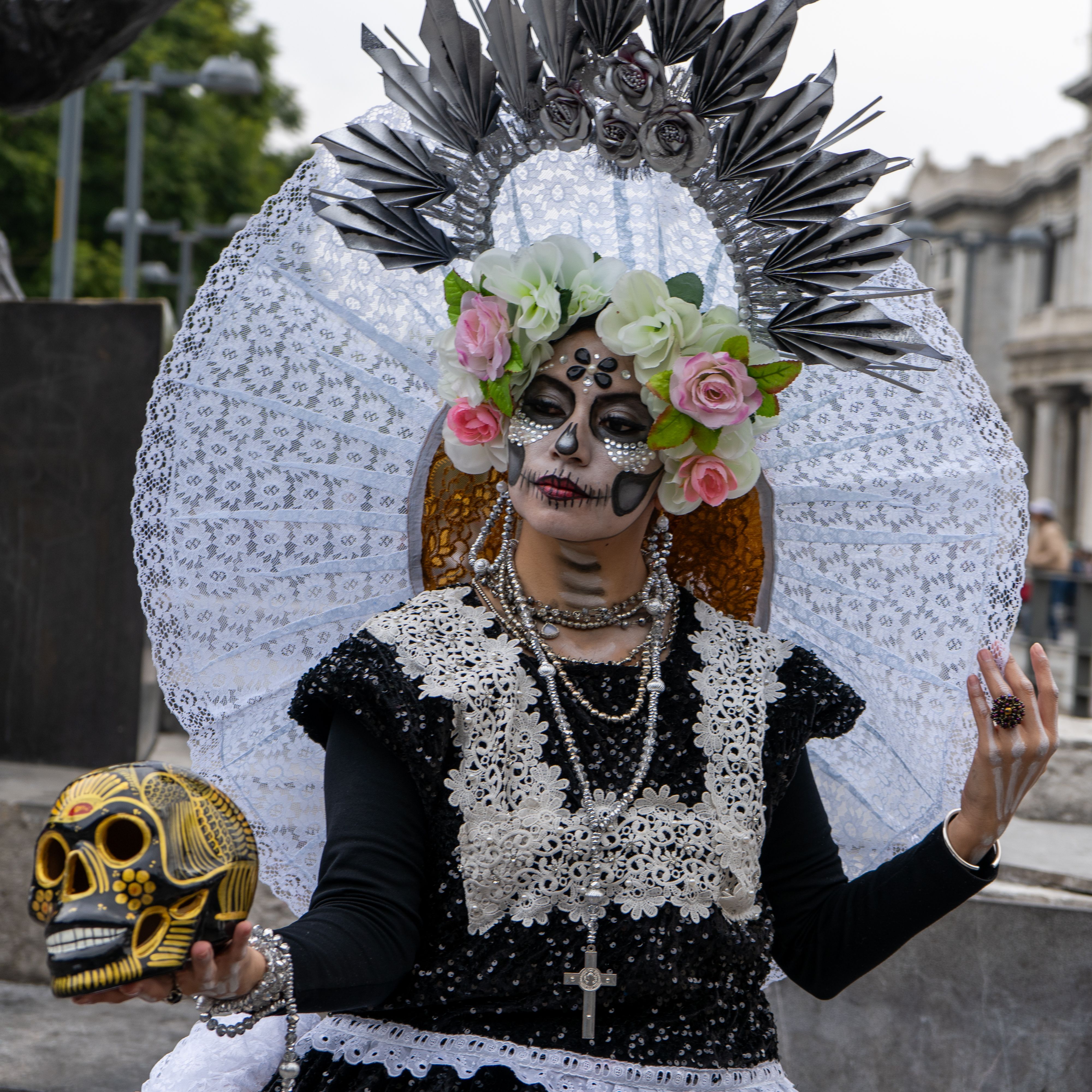 Elaborado Disfraz De Catrina En La Ciudad De México · Foto de stock ...