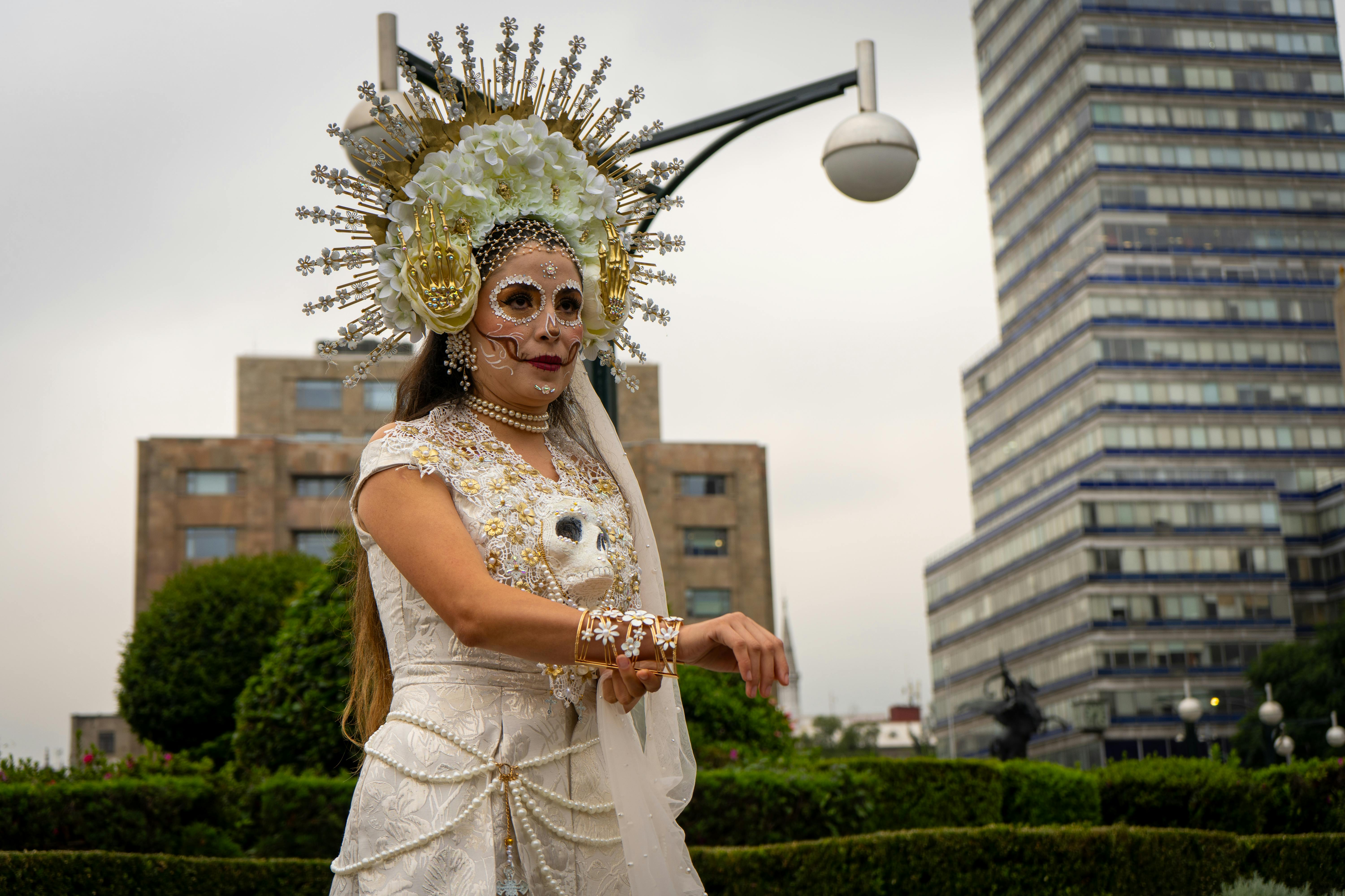 Disfraz Y Maquillaje De Catrina En La Ciudad De México · Foto de stock ...