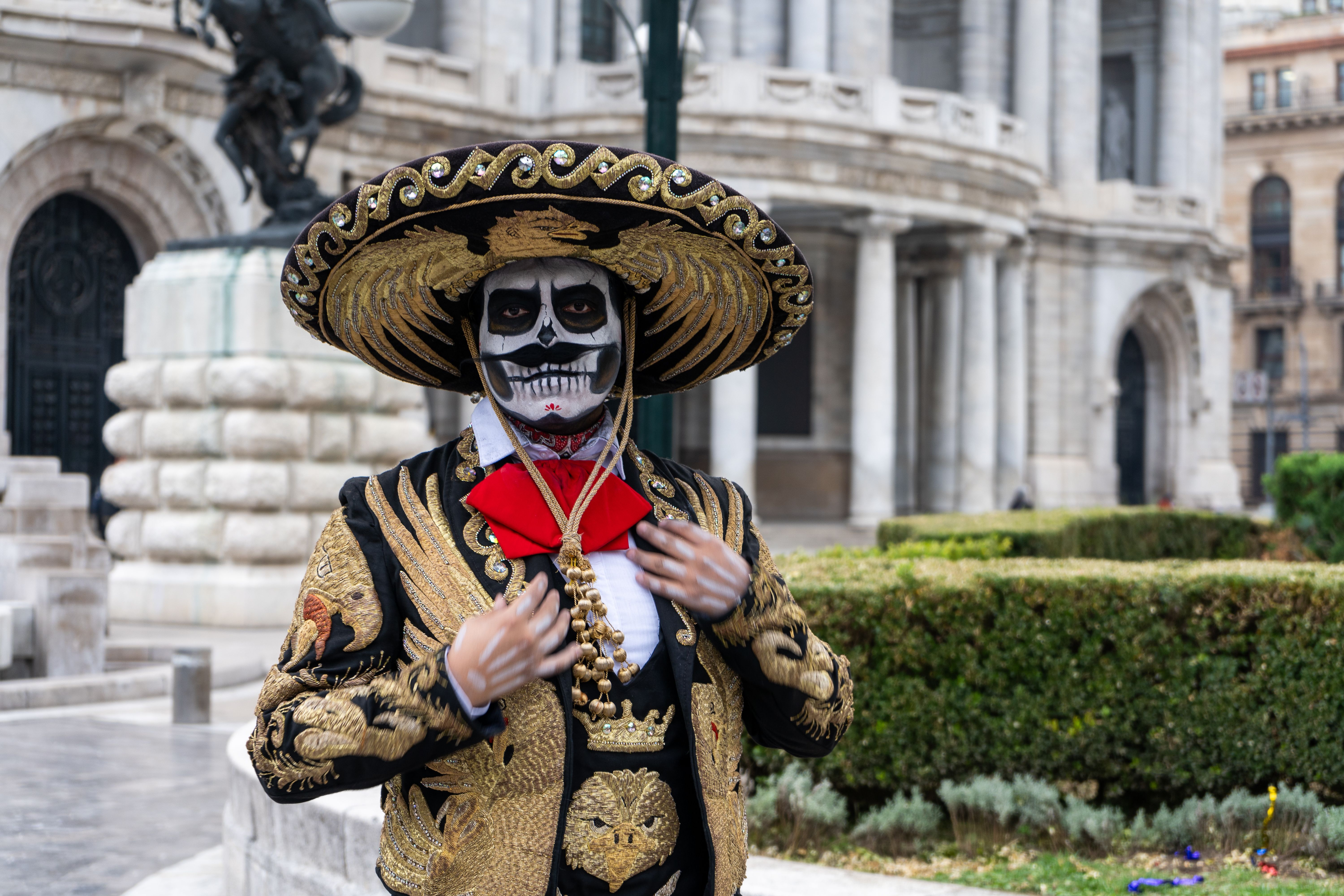 Catrina Tradicional Mexicana Con Traje Típico · Foto de stock gratuita