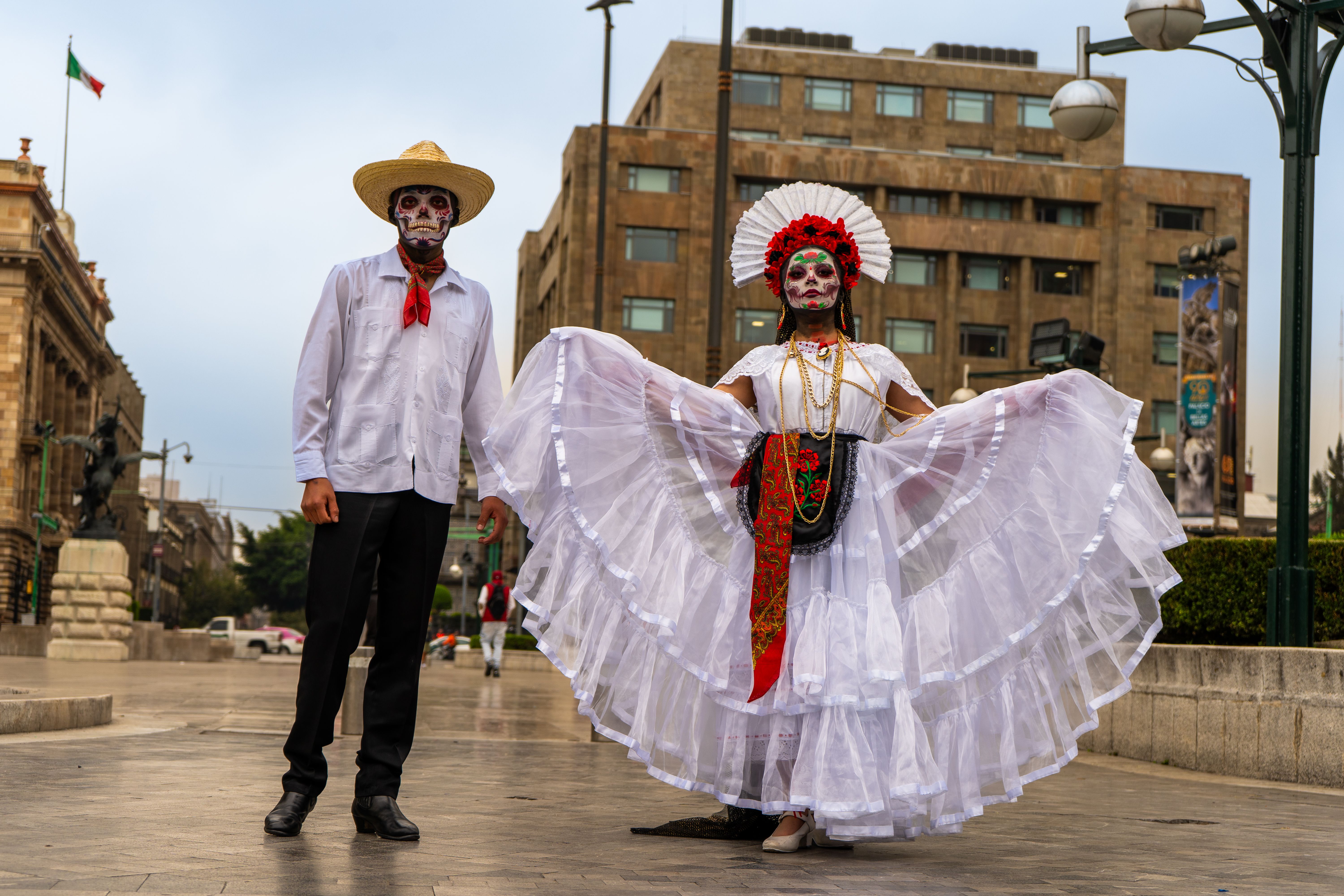 Traditional Catrina Day of the Dead Costumes in Mexico · Free Stock Photo