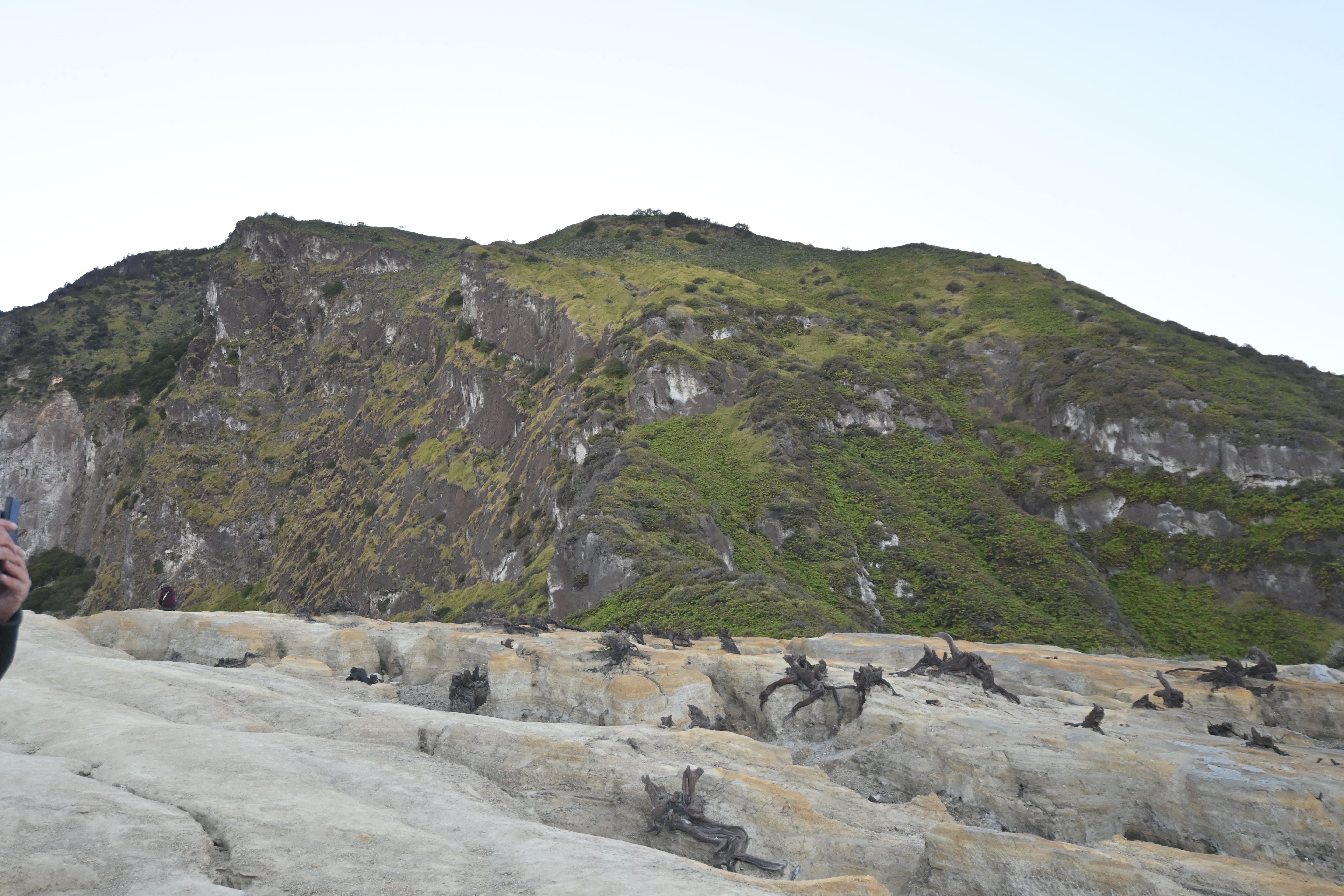 Rugged Mountain Landscape with Vegetation · Free Stock Photo