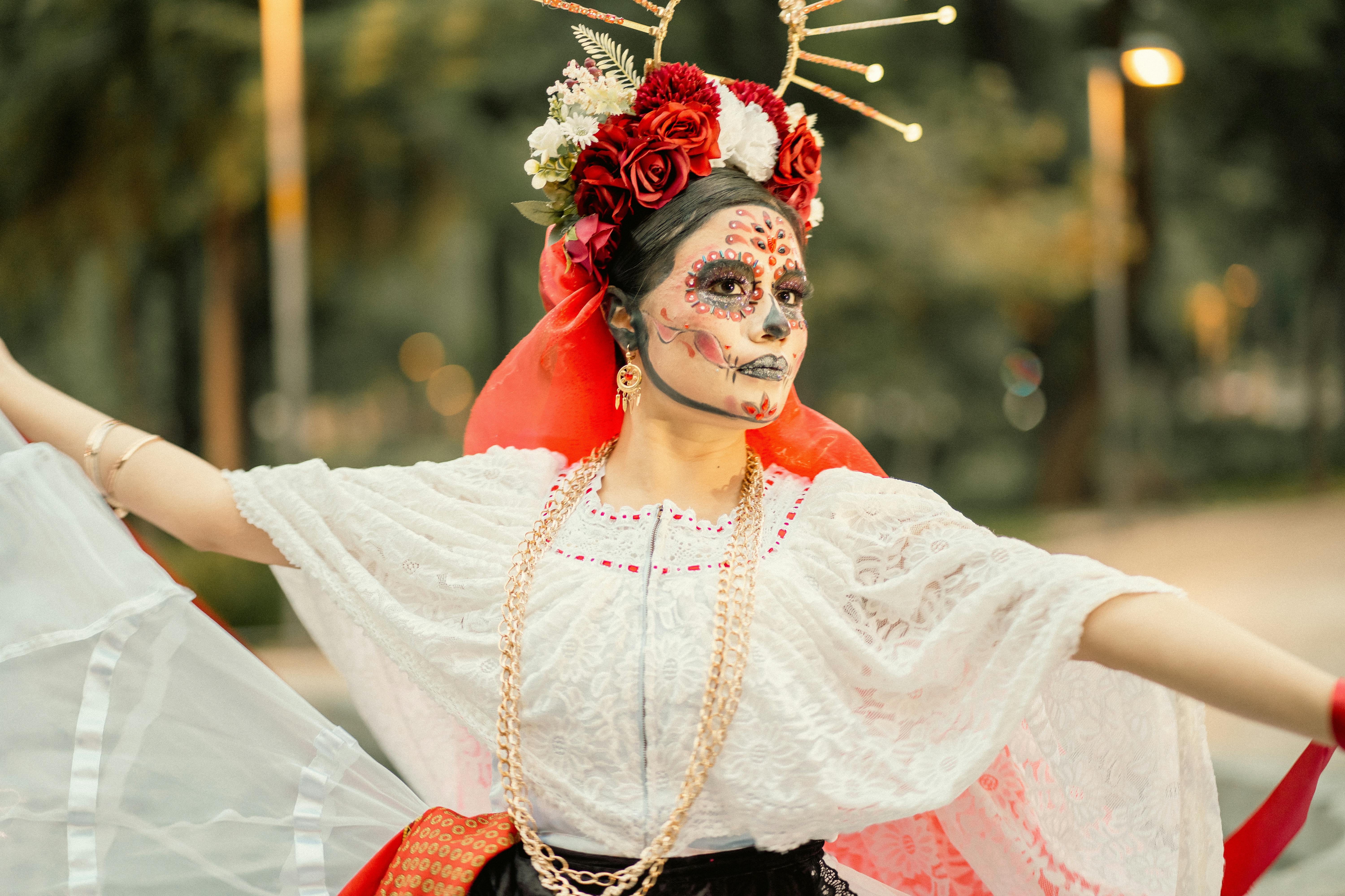 Maquillaje De Catrina Colorido Para La Celebración Del Día De Muertos ...