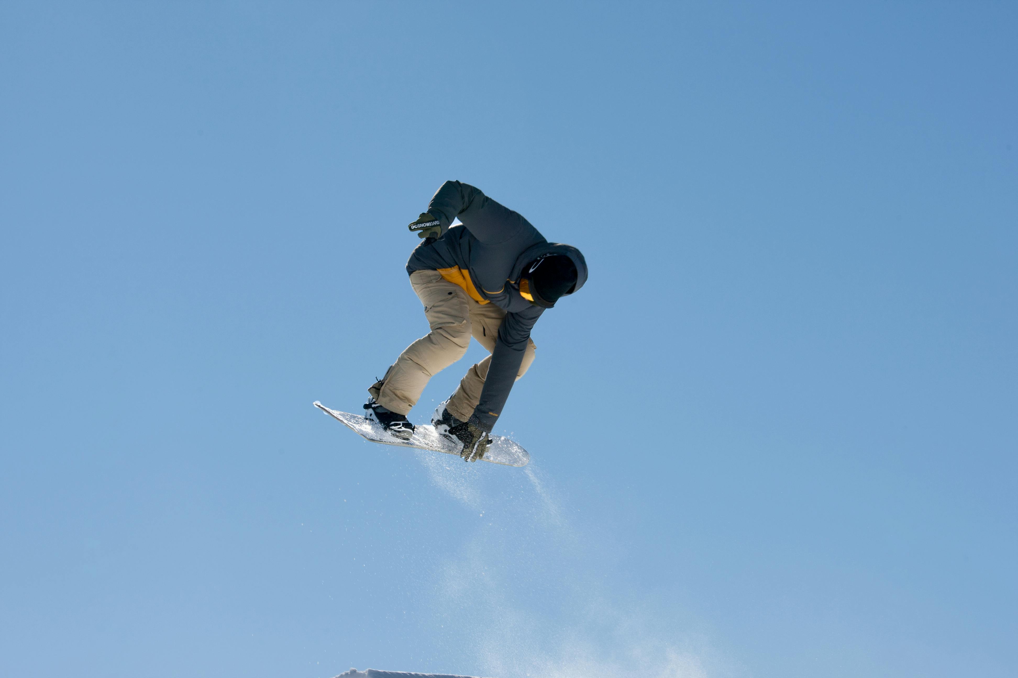 Man Snowboarding · Free Stock Photo