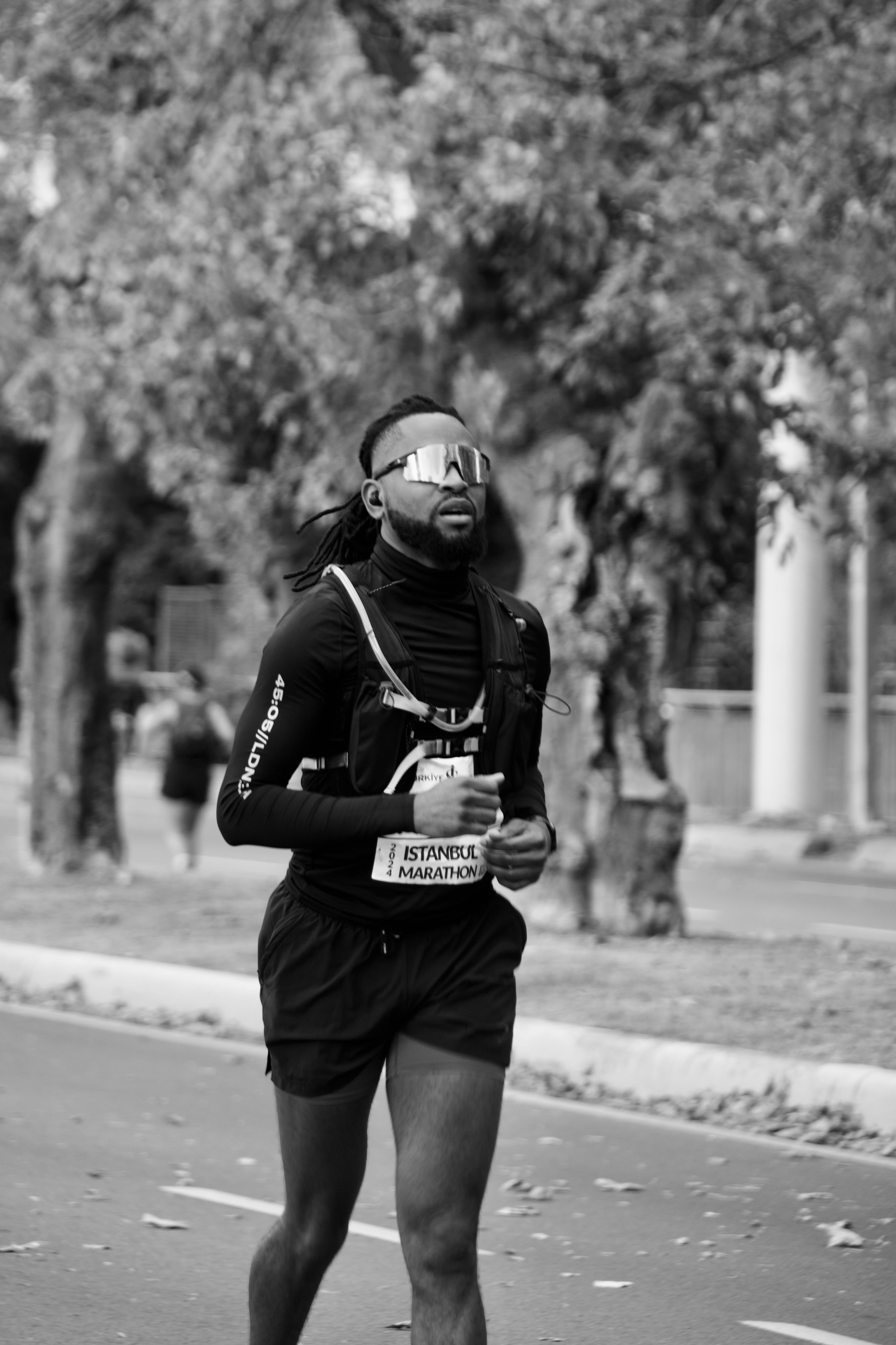 Woman Running Marathon · Free Stock Photo