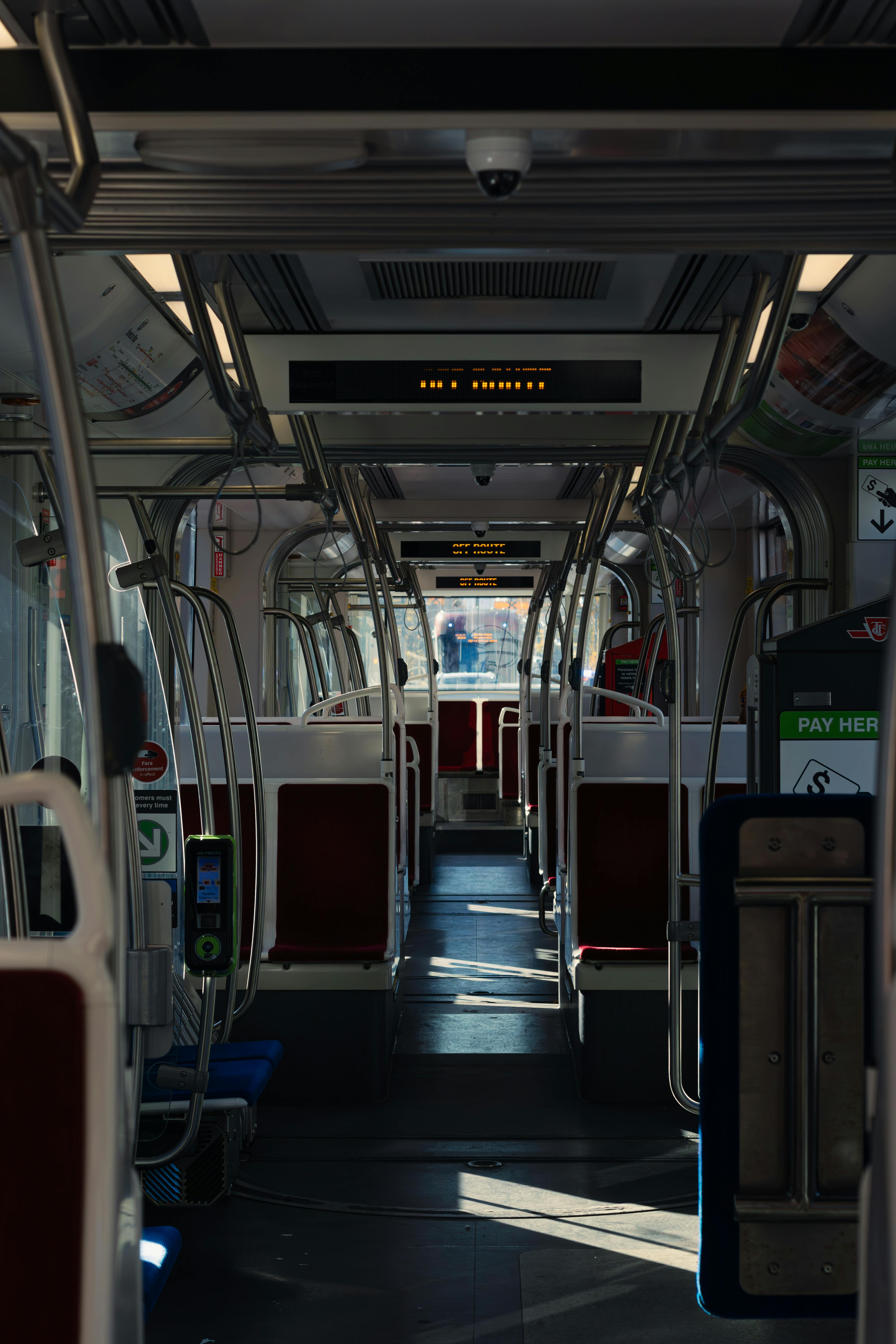 Public Transit Toronto Photos, Download The BEST Free Public Transit Toronto Stock Photos & HD ...