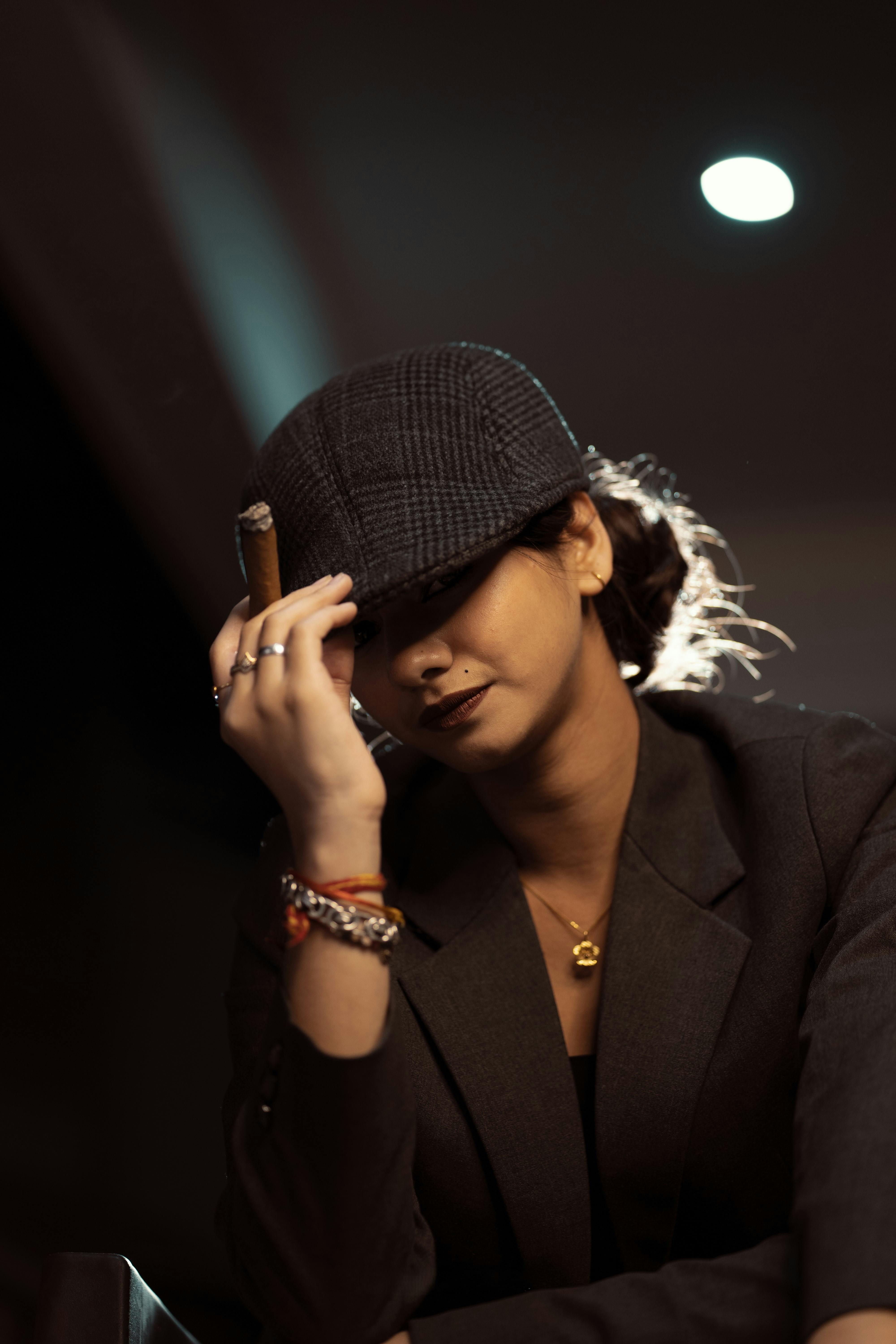 Girls Photos For Youtube Thumbnails Photos, Download The BEST Free ...