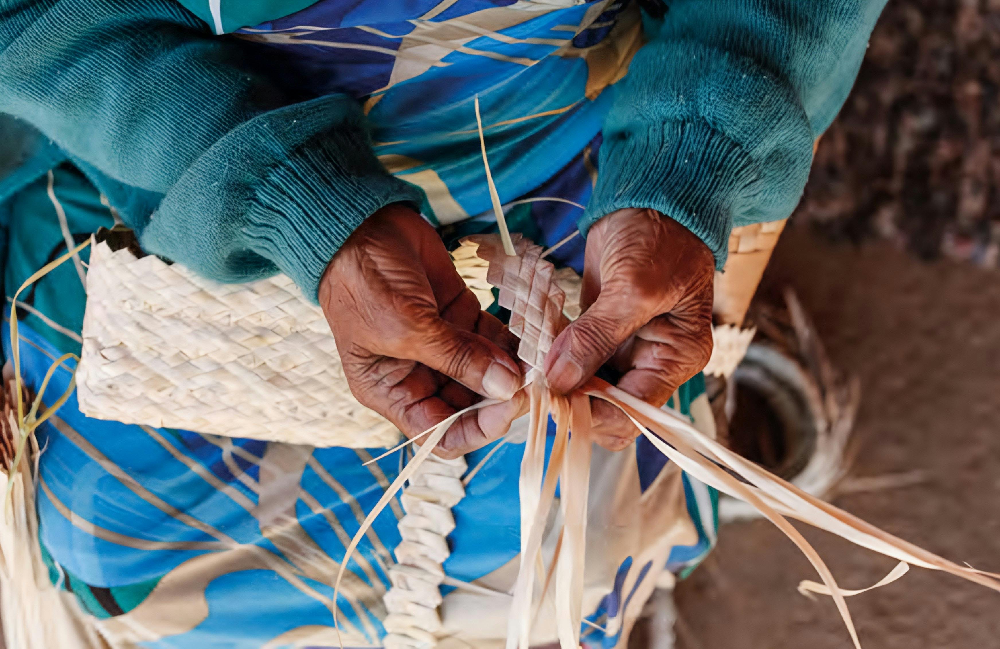 Traditional Hand Weaving Technique Close-up · Free Stock Photo